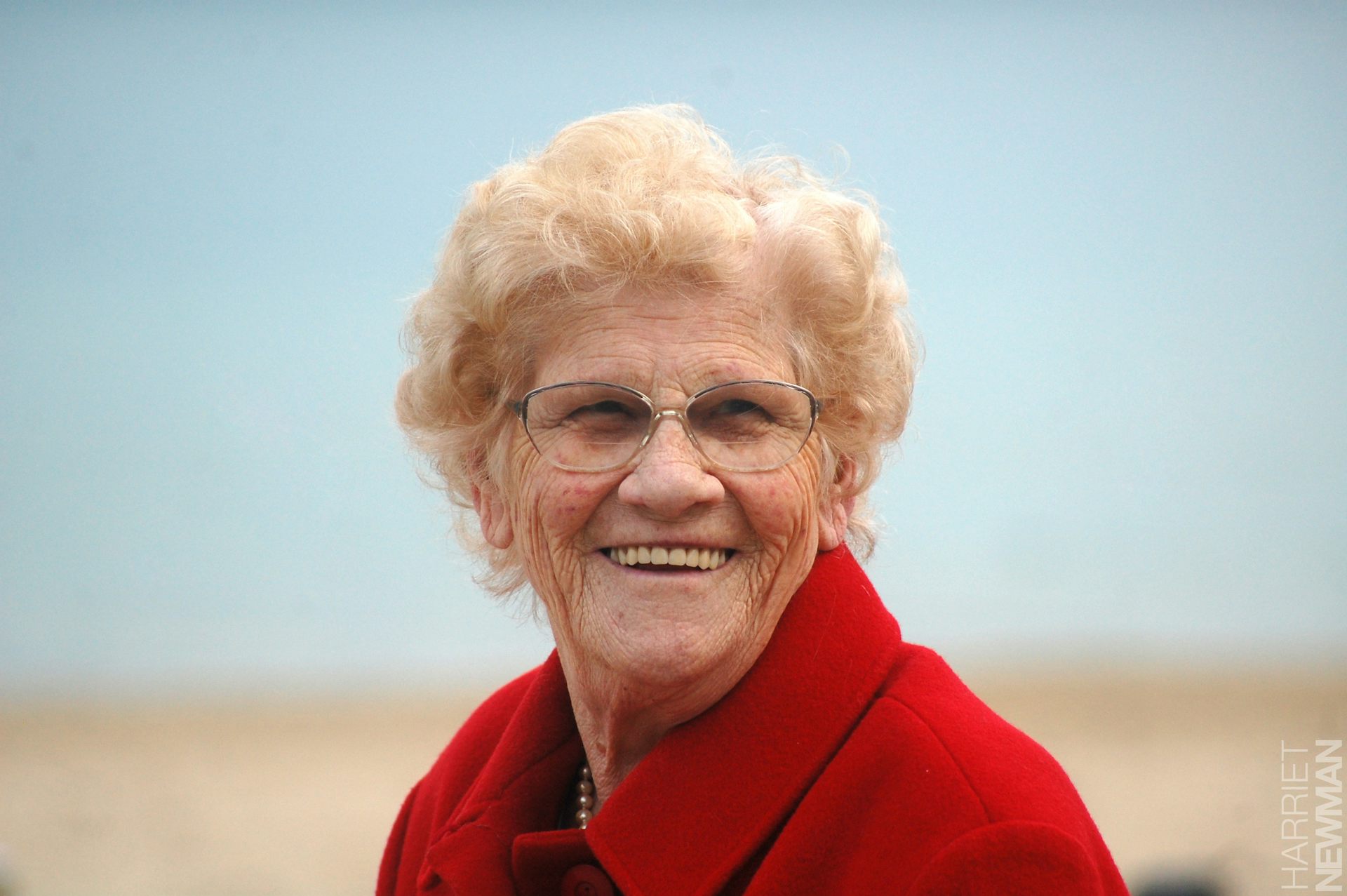 Australian census: women are living longer, and on less