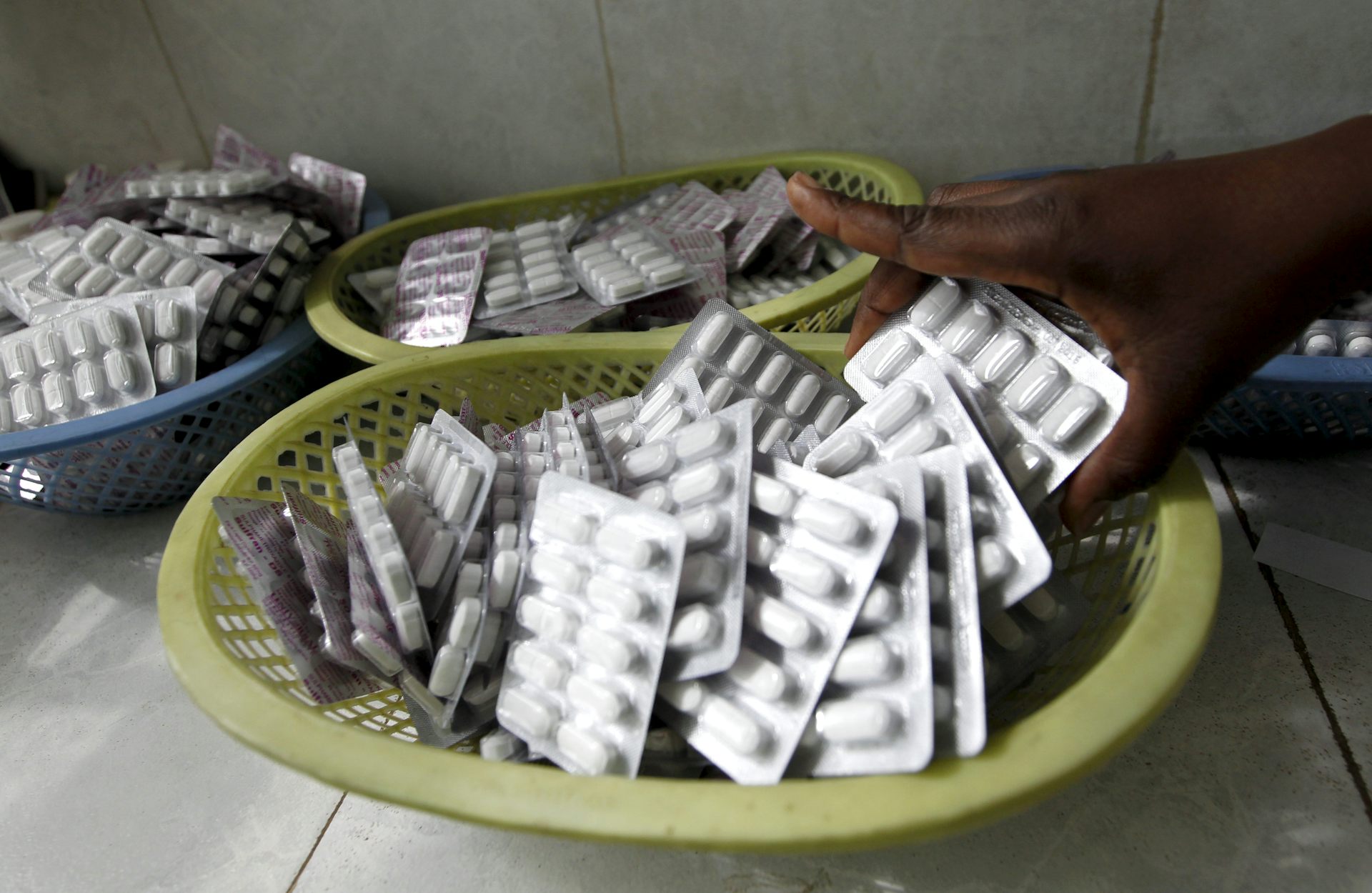 HIV ‘test and treat’ strategy can save lives – but it needs to be ...