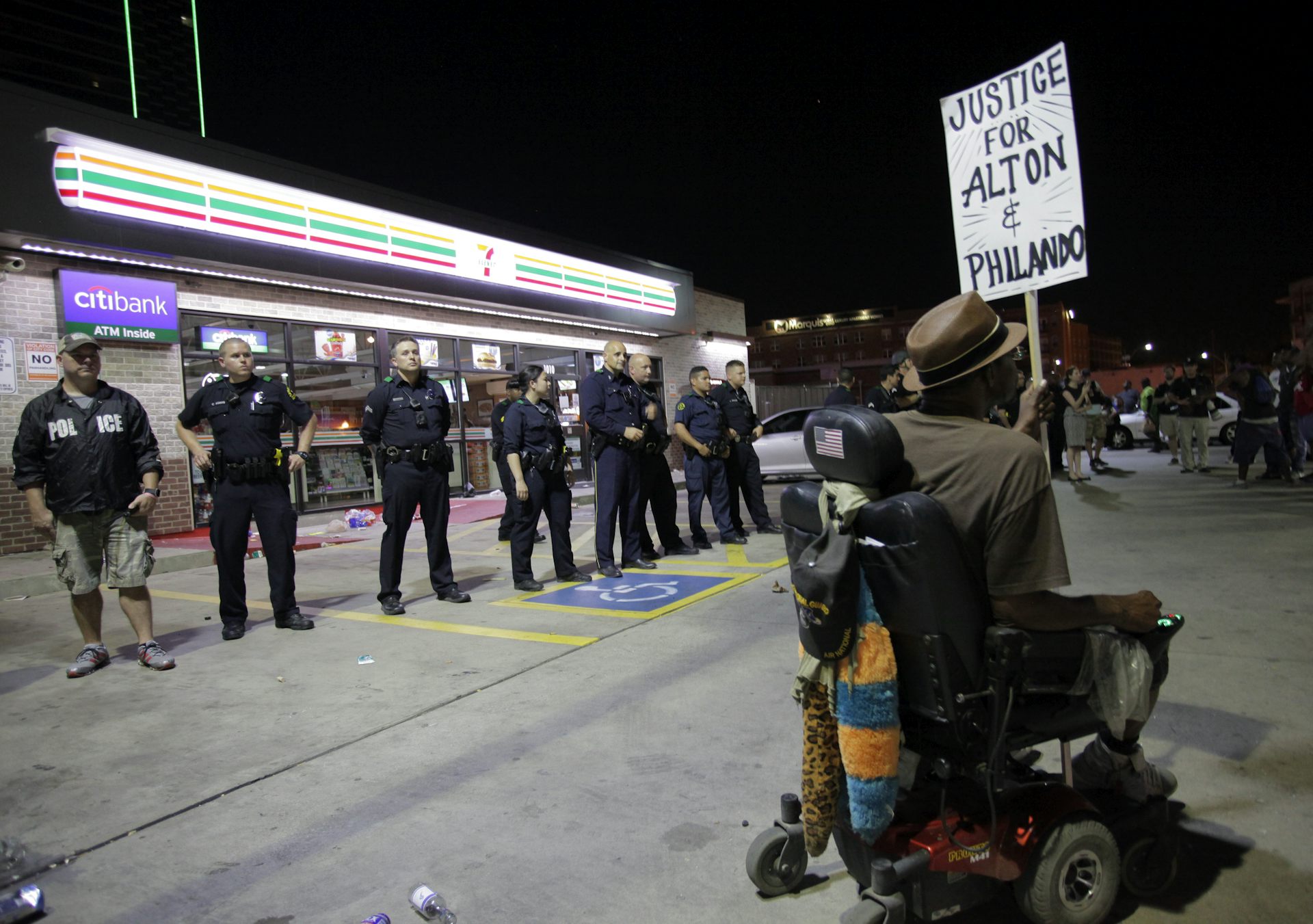 I was a white police officer in the US – I know how deep the crisis of ...