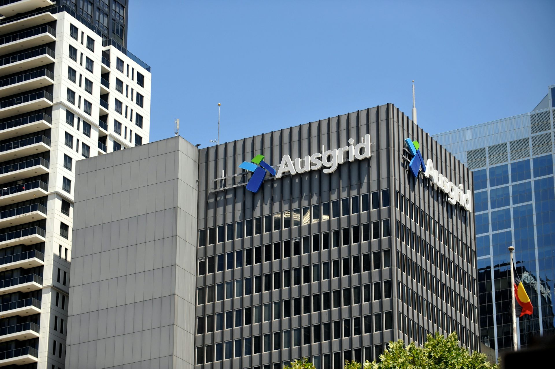 Ausgrid: electricity decision fails to shock