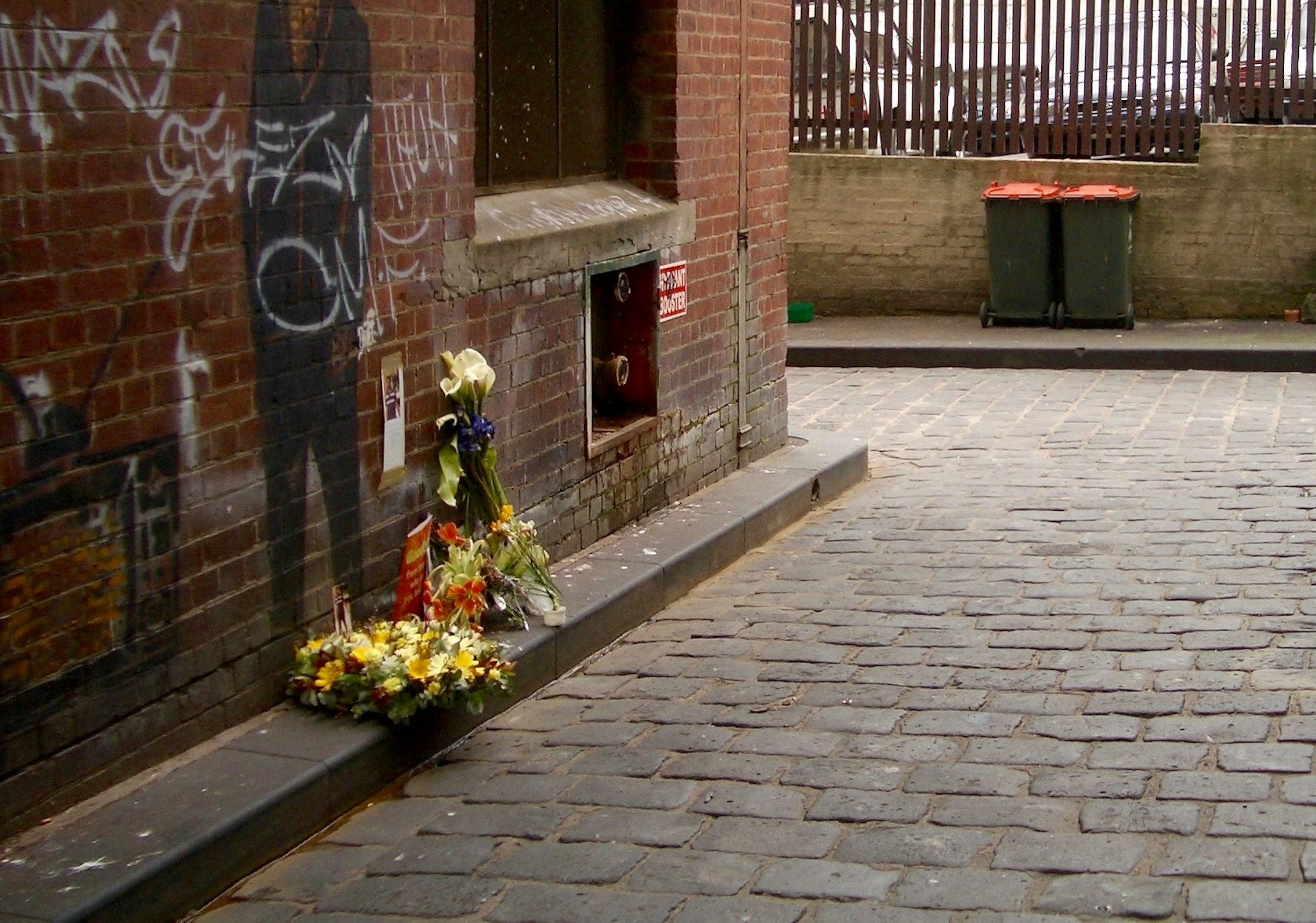 Memorials for drug overdose victims create a place for grieving and ...