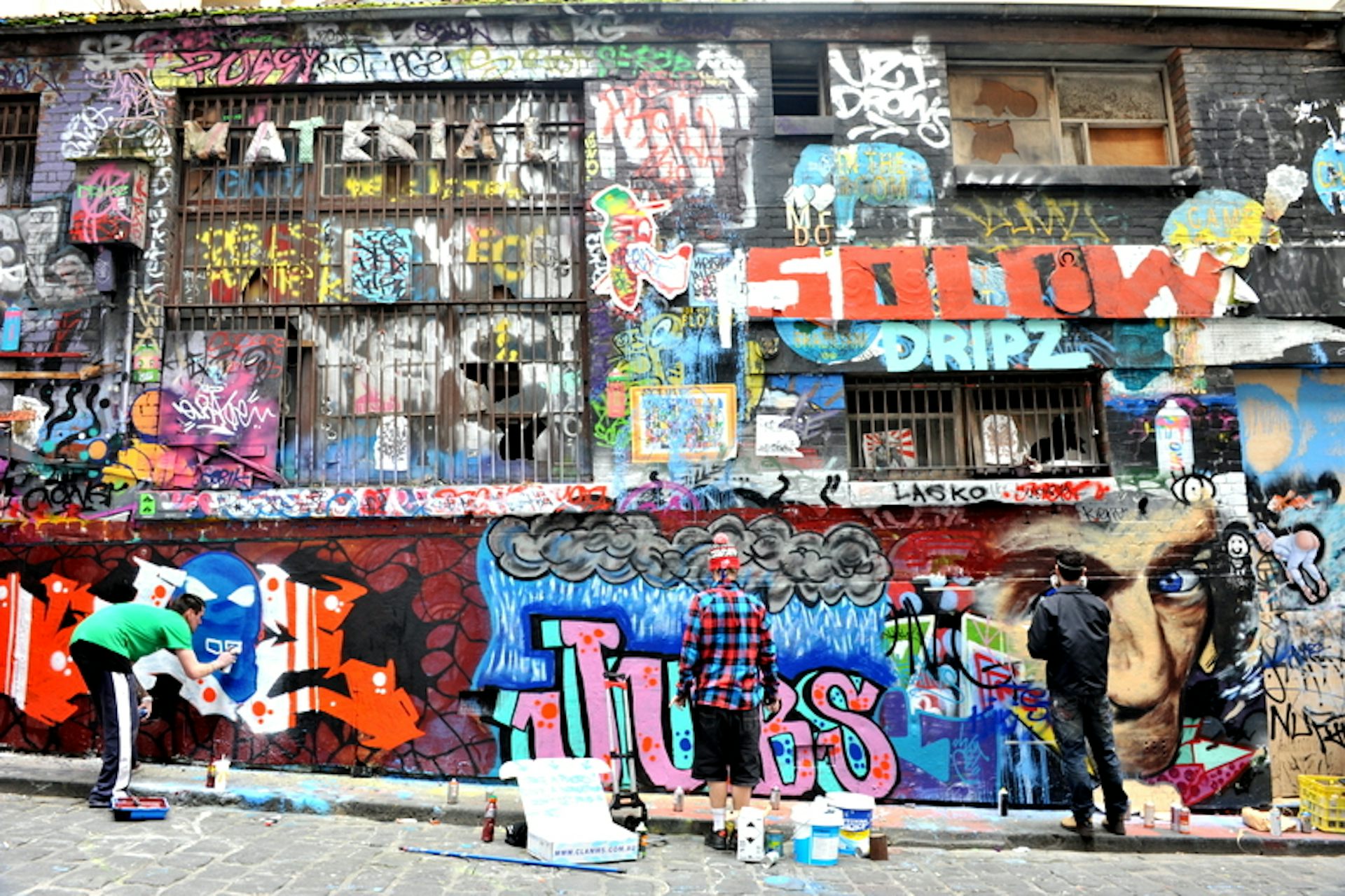 Some rough sleepers are attracting tourists with their street art