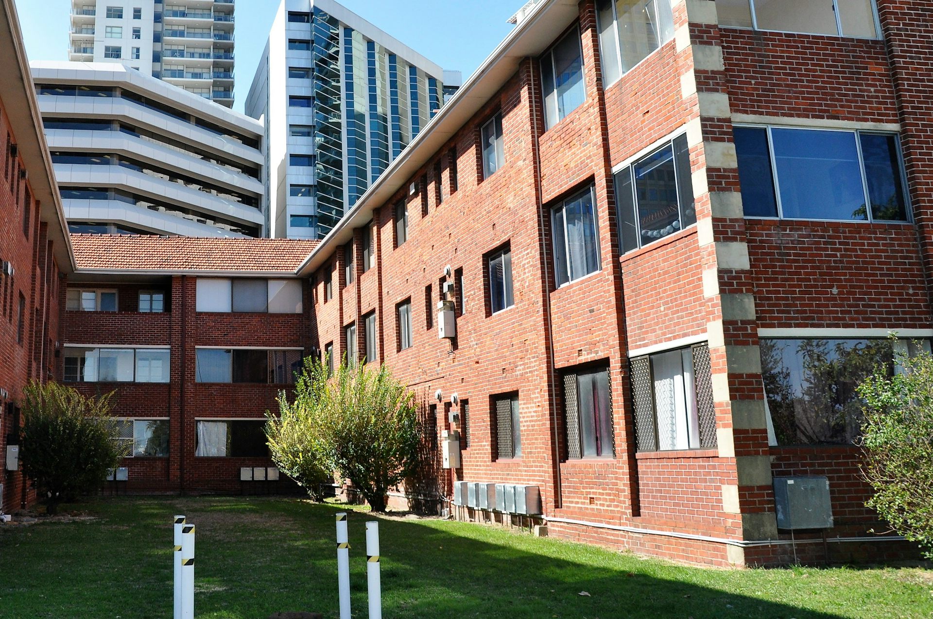 Housing still out of reach for many even as rents fall in post-boom ...