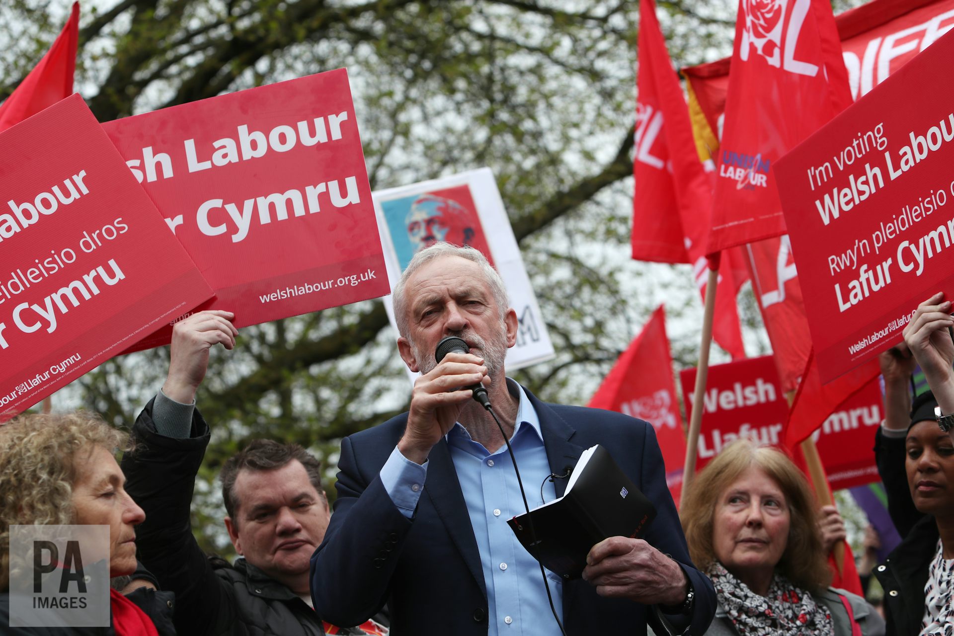 Welsh Labour is distancing itself from Corbyn but its manifesto reveals ...