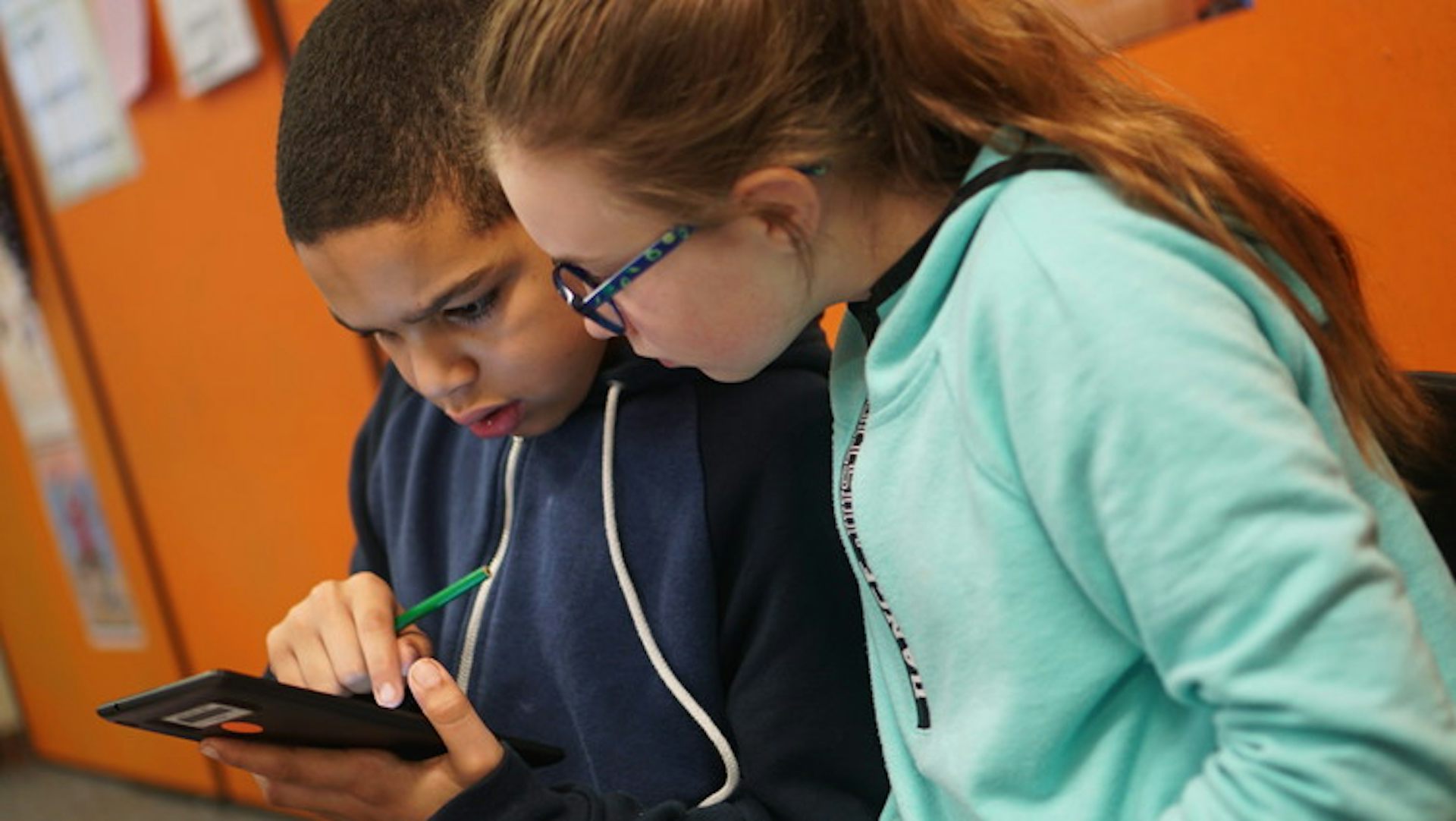 How a journalism class is teaching middle schoolers to fight fake news