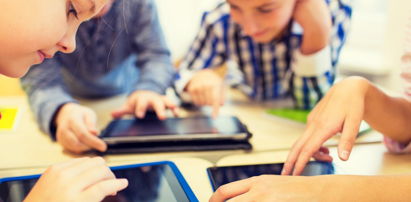 How to help kids navigate fake news and misinformation online How to help kids navigate fake news and misinformation online