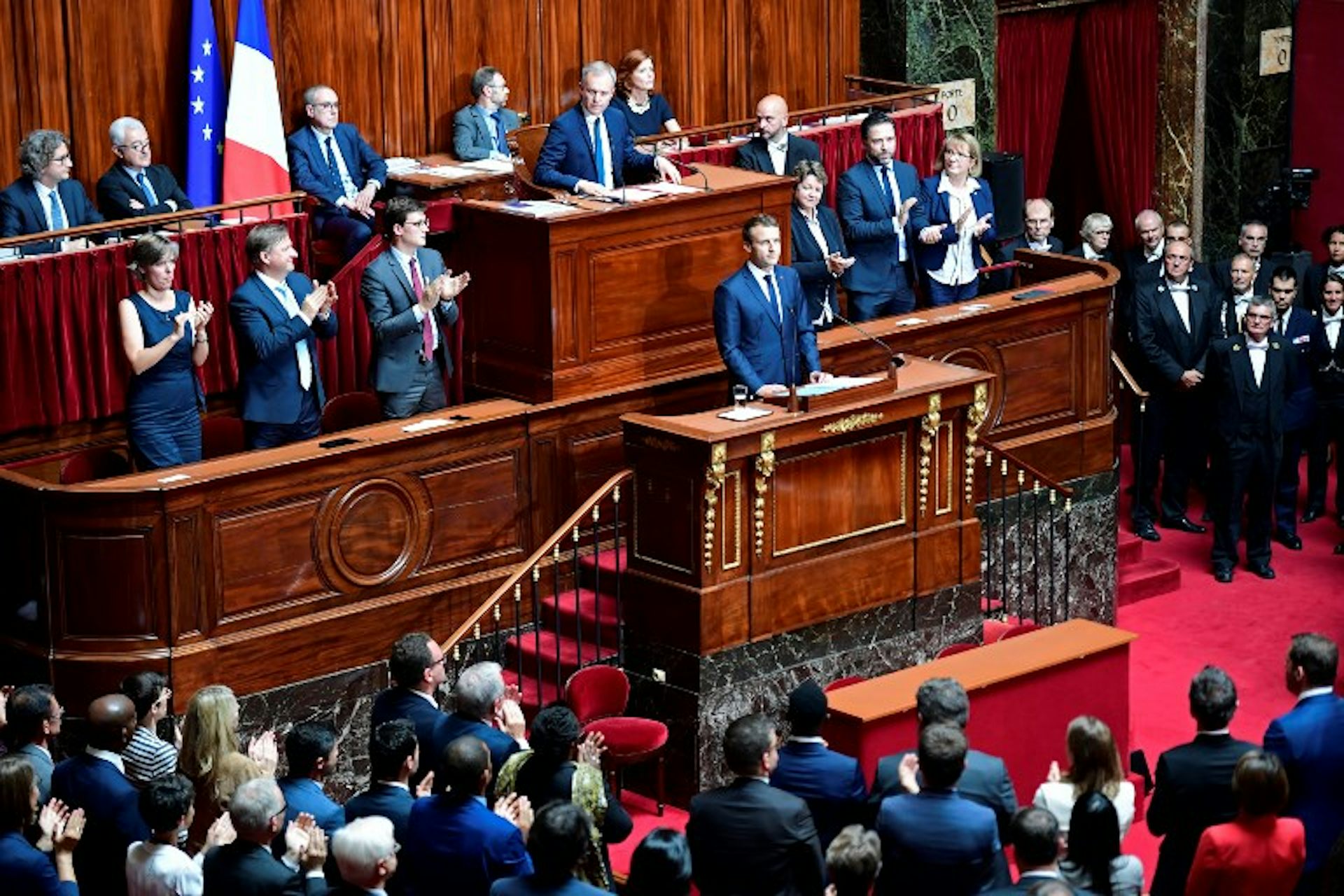 Emmanuel Macron à Versailles: un trop-plein de mots qui annihile le débat