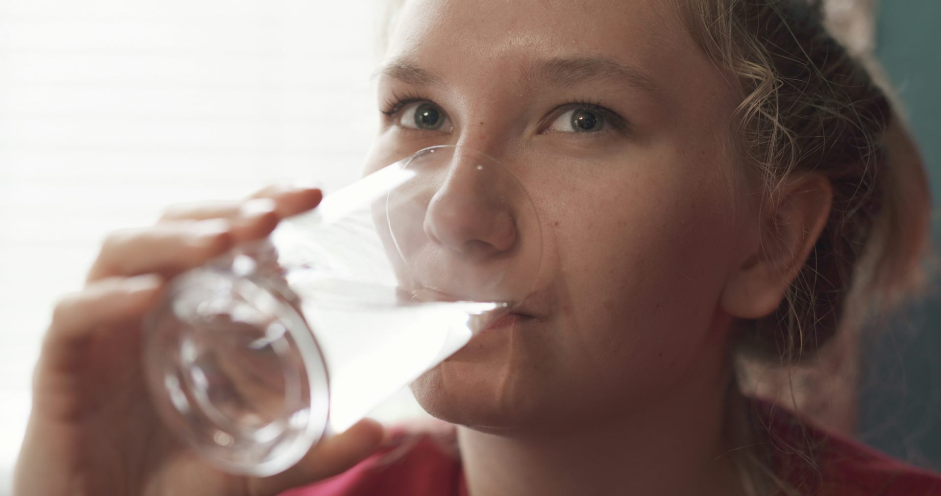 Plastic in drinking water: what are the risks to human health?