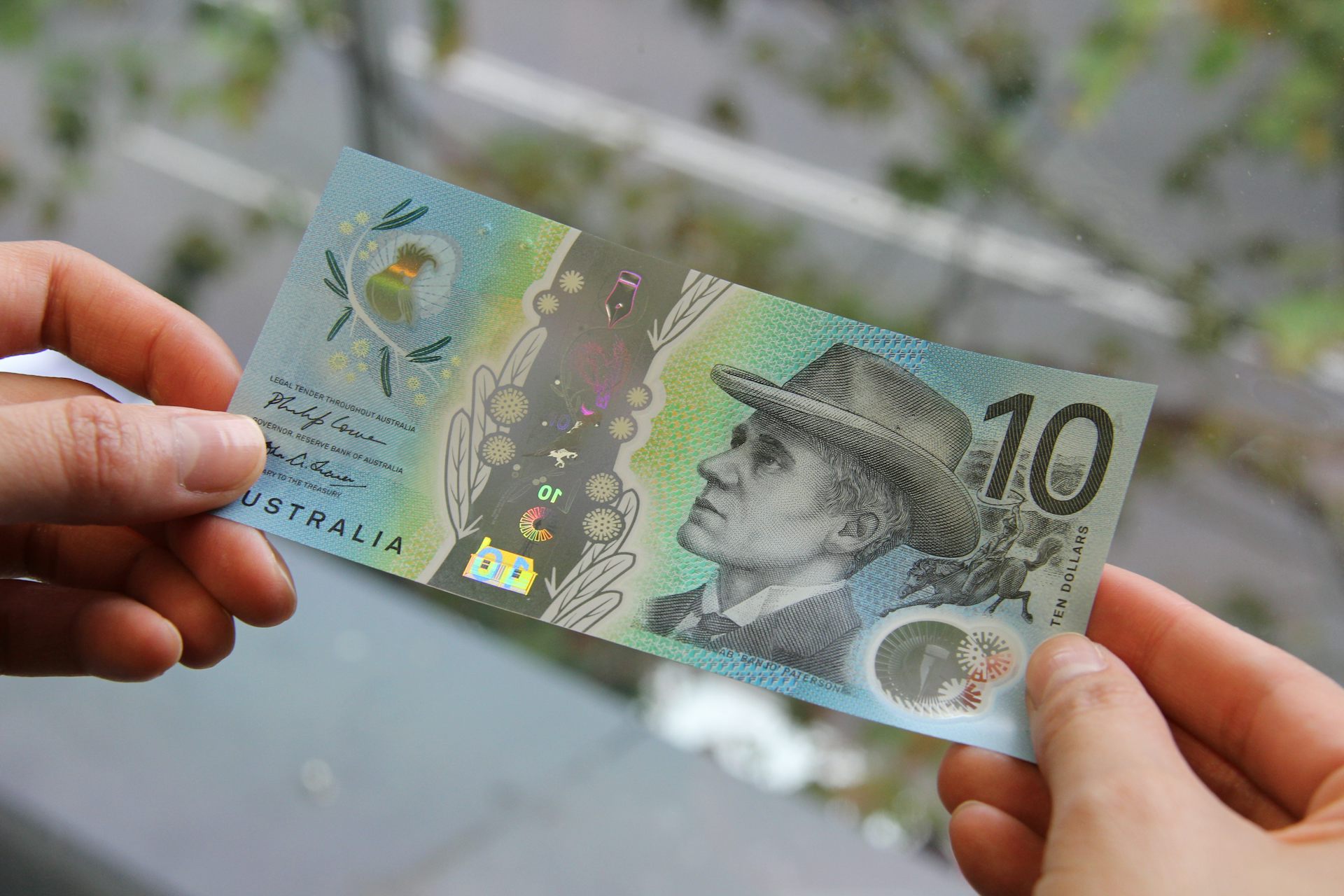 It may not be beautiful but the new ten dollar note is pretty secure