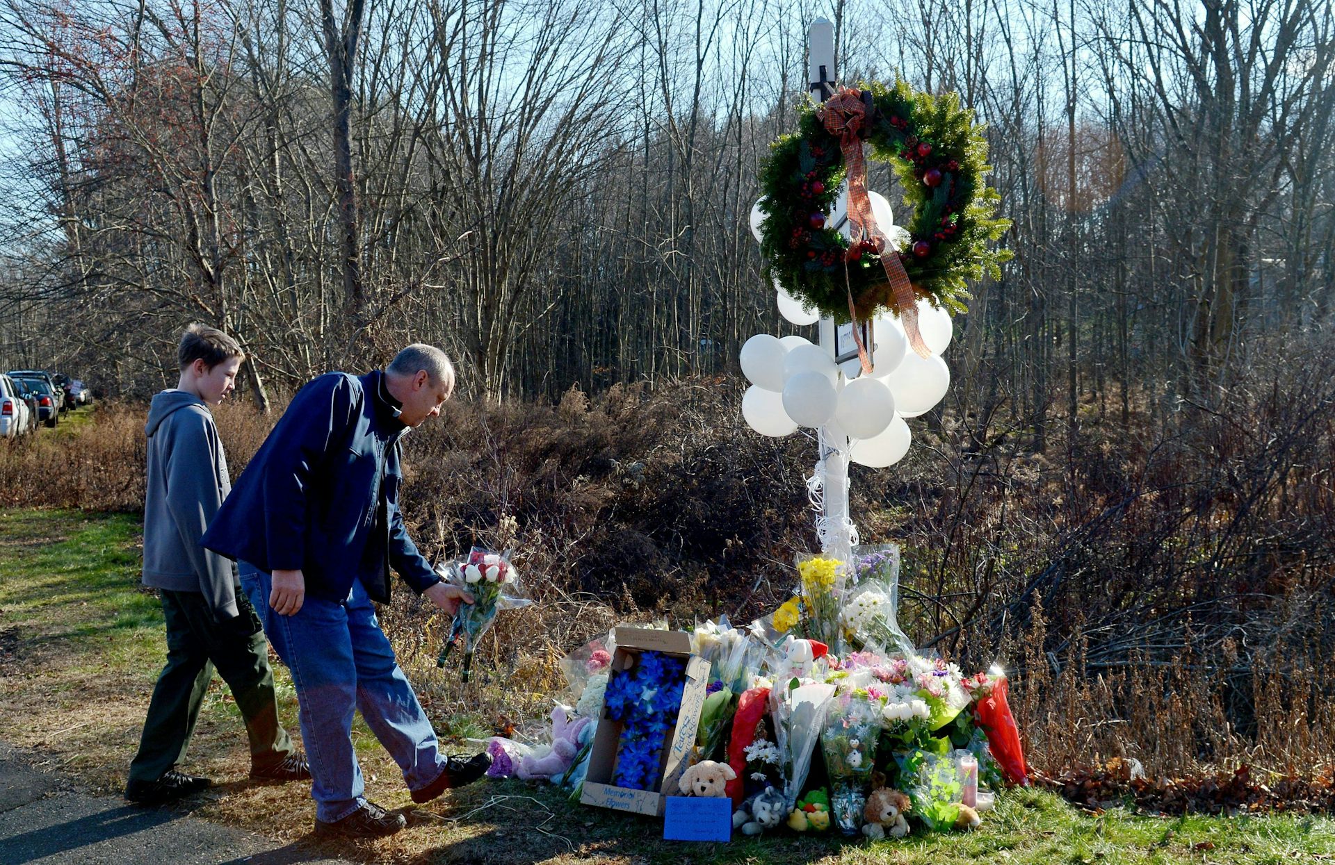 Connecticut shootings: guns don’t kill people, lack of gun control ...