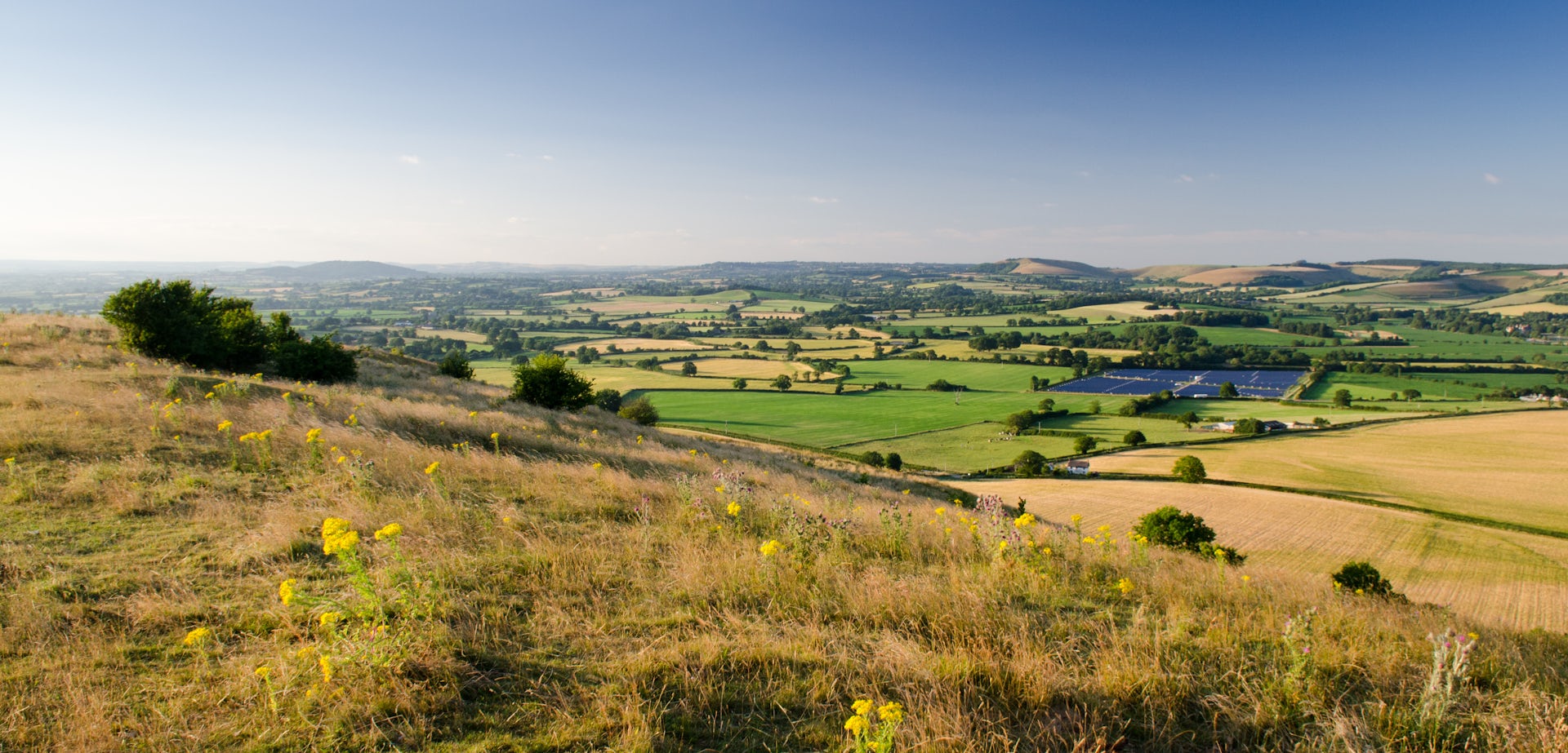Britain’s switch to low-carbon energy could give a £21 billion boost to ...