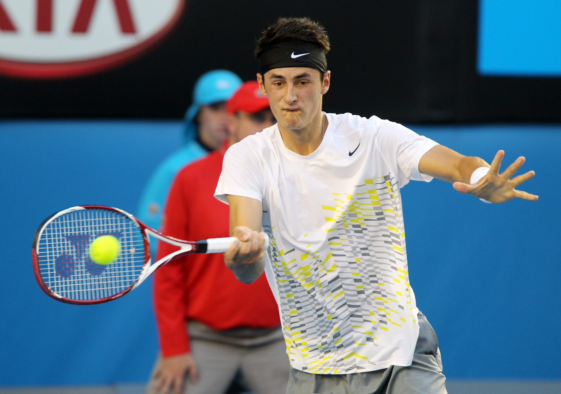 What makes an elite badminton player?