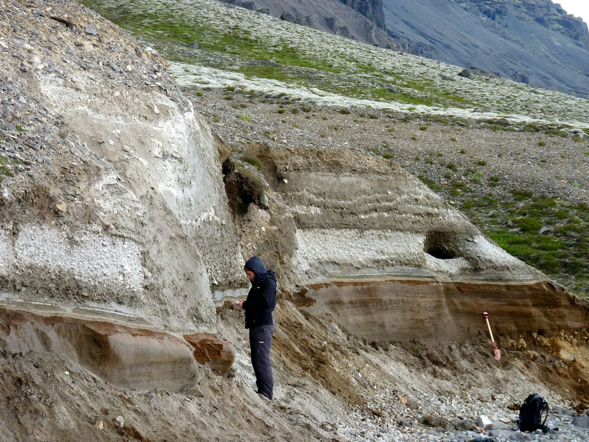 Is Iceland’s tallest volcano awakening?