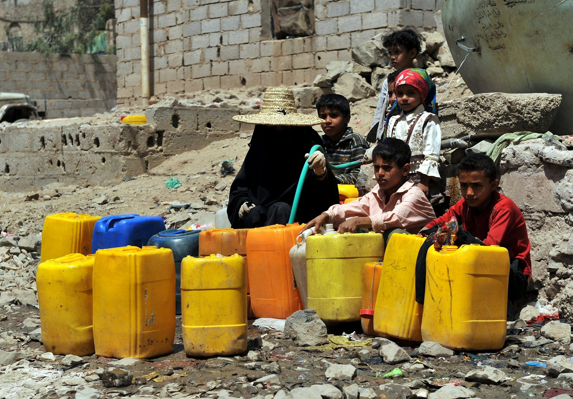 Global poverty is shrinking: study