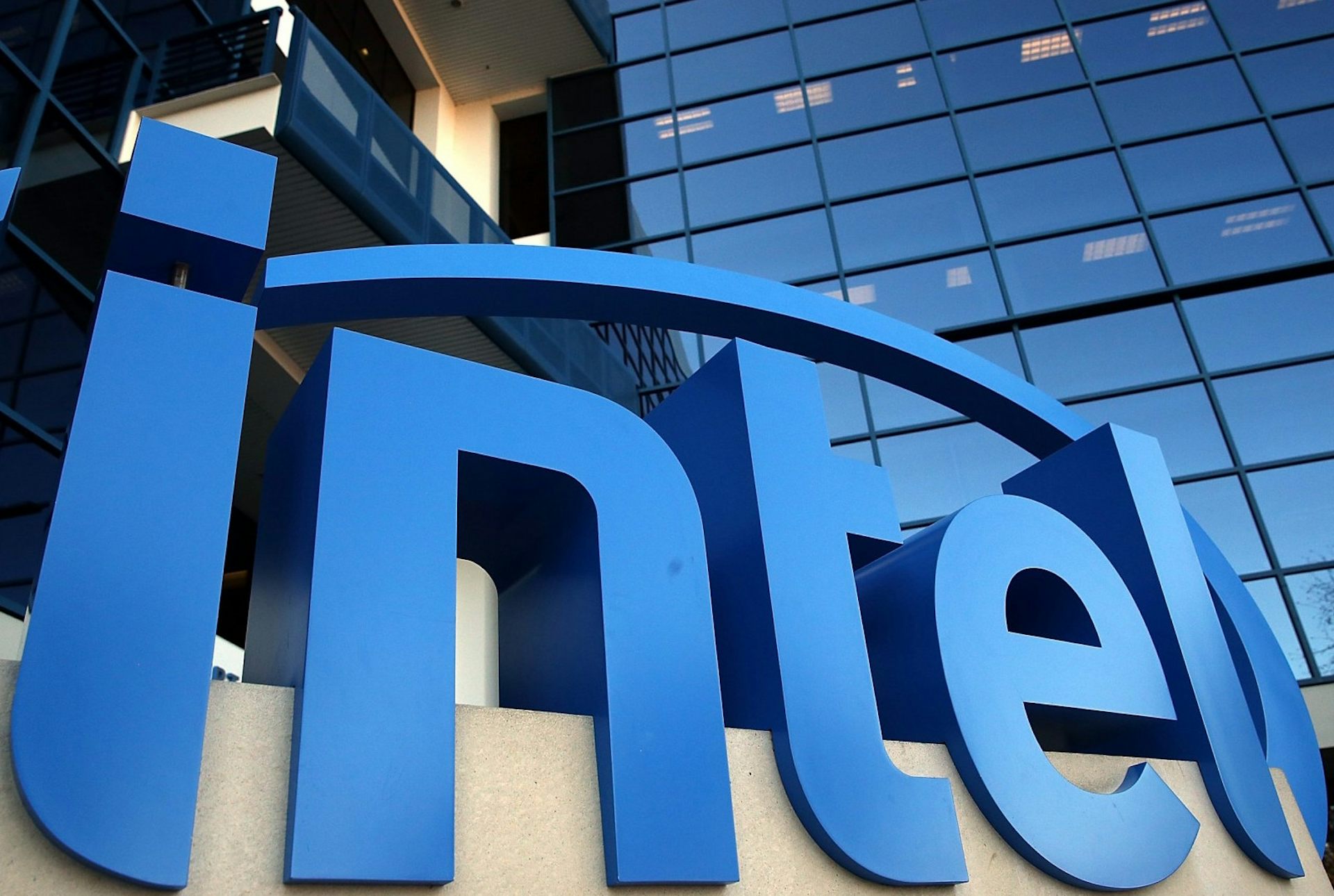 Happy 50th birthday Intel, you look a lot like the next Kodak