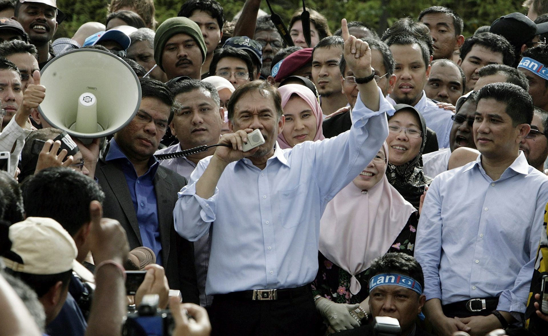 A tale of two coalitions: Malaysia heads to the polls