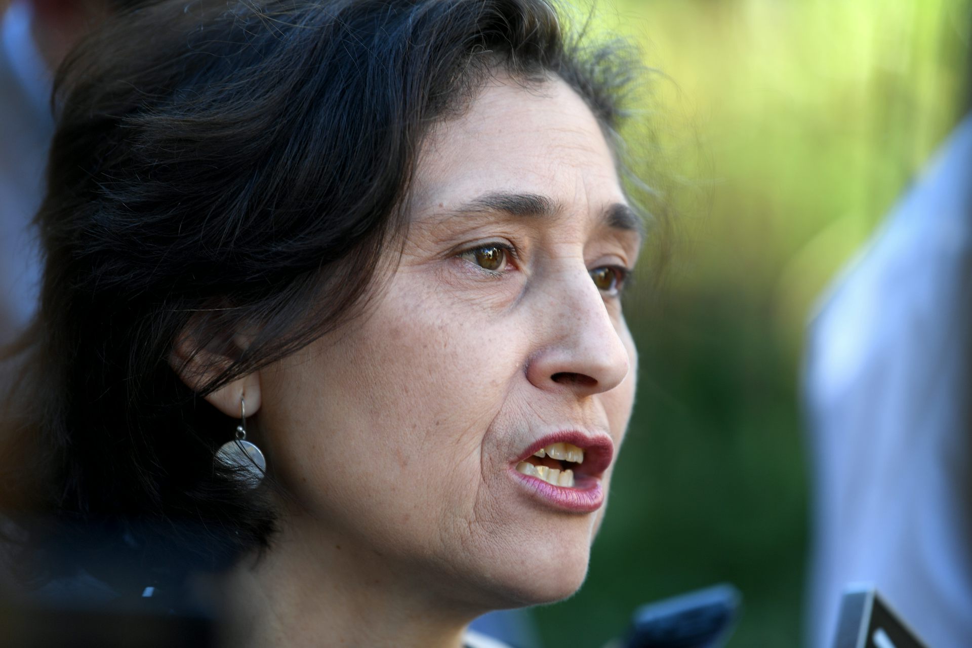 Victoria suggests federal government should legislate on emissions ...