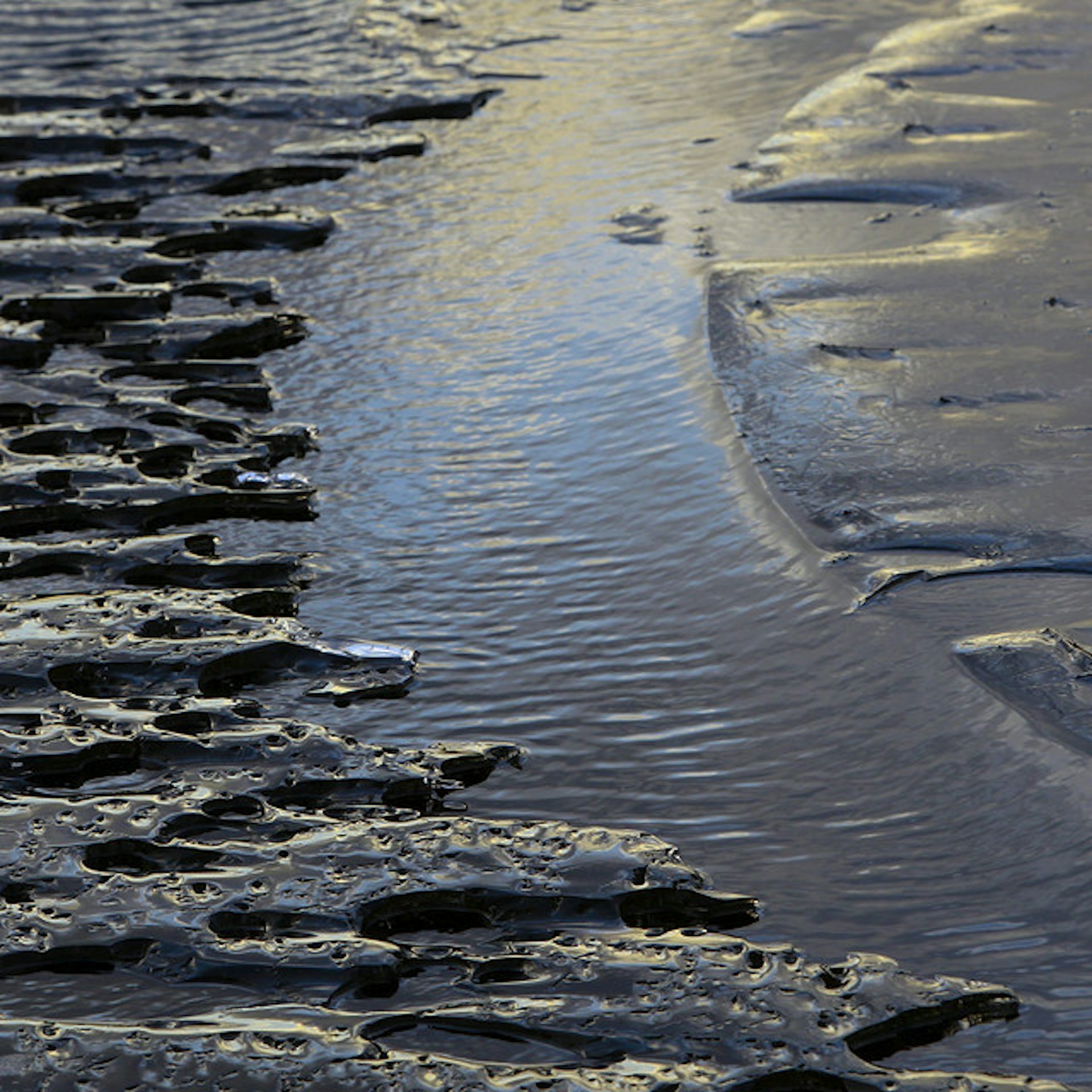 Long-term warming, short-term variability: why climate change is still ...