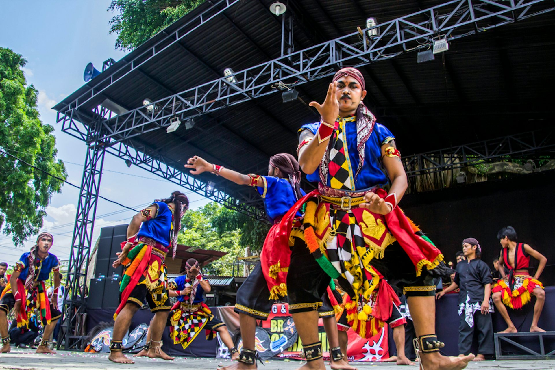 Javanese millennials in Indonesia embrace local language varieties ...