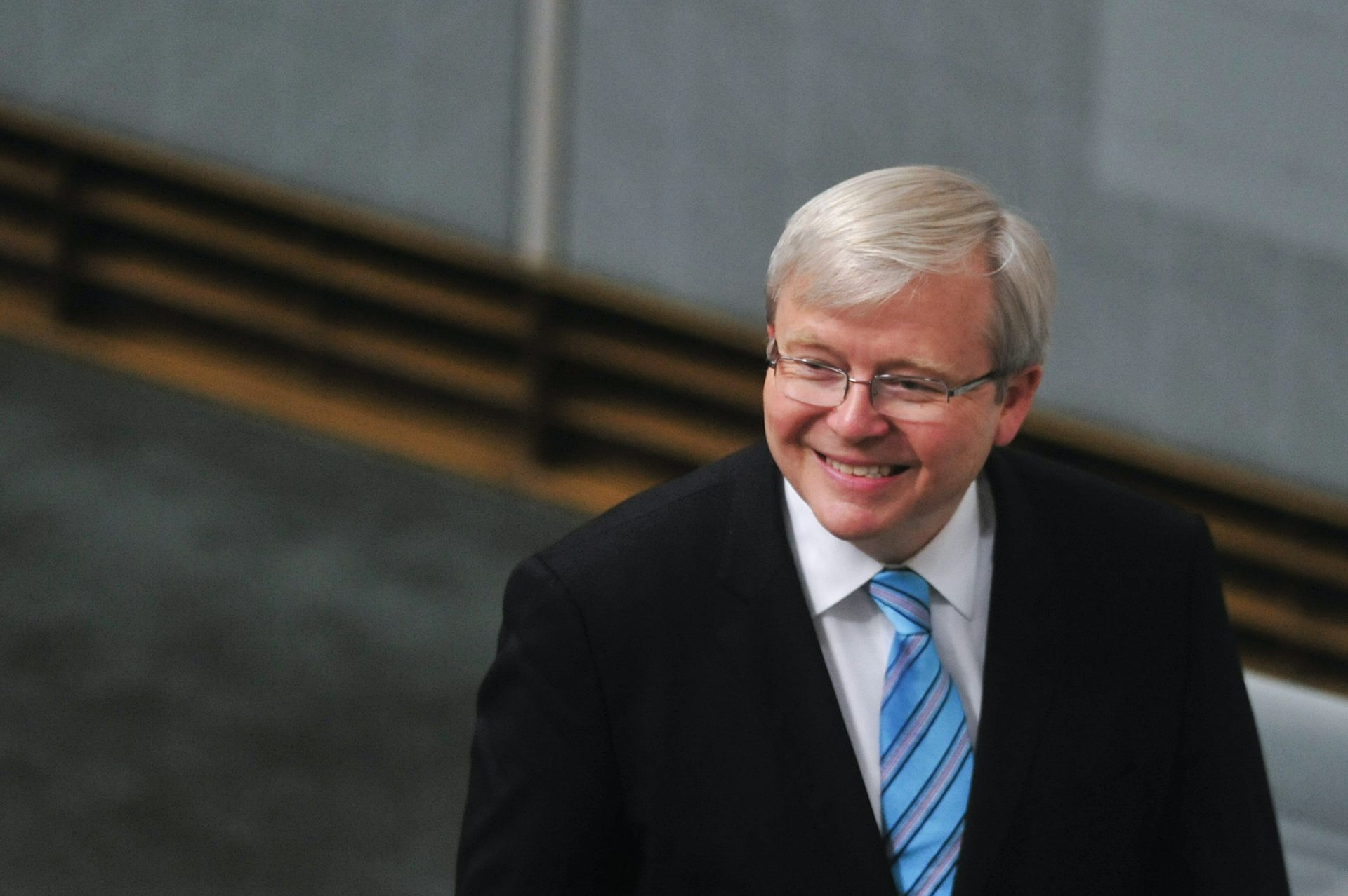 Rudd leaves crack open on leadership