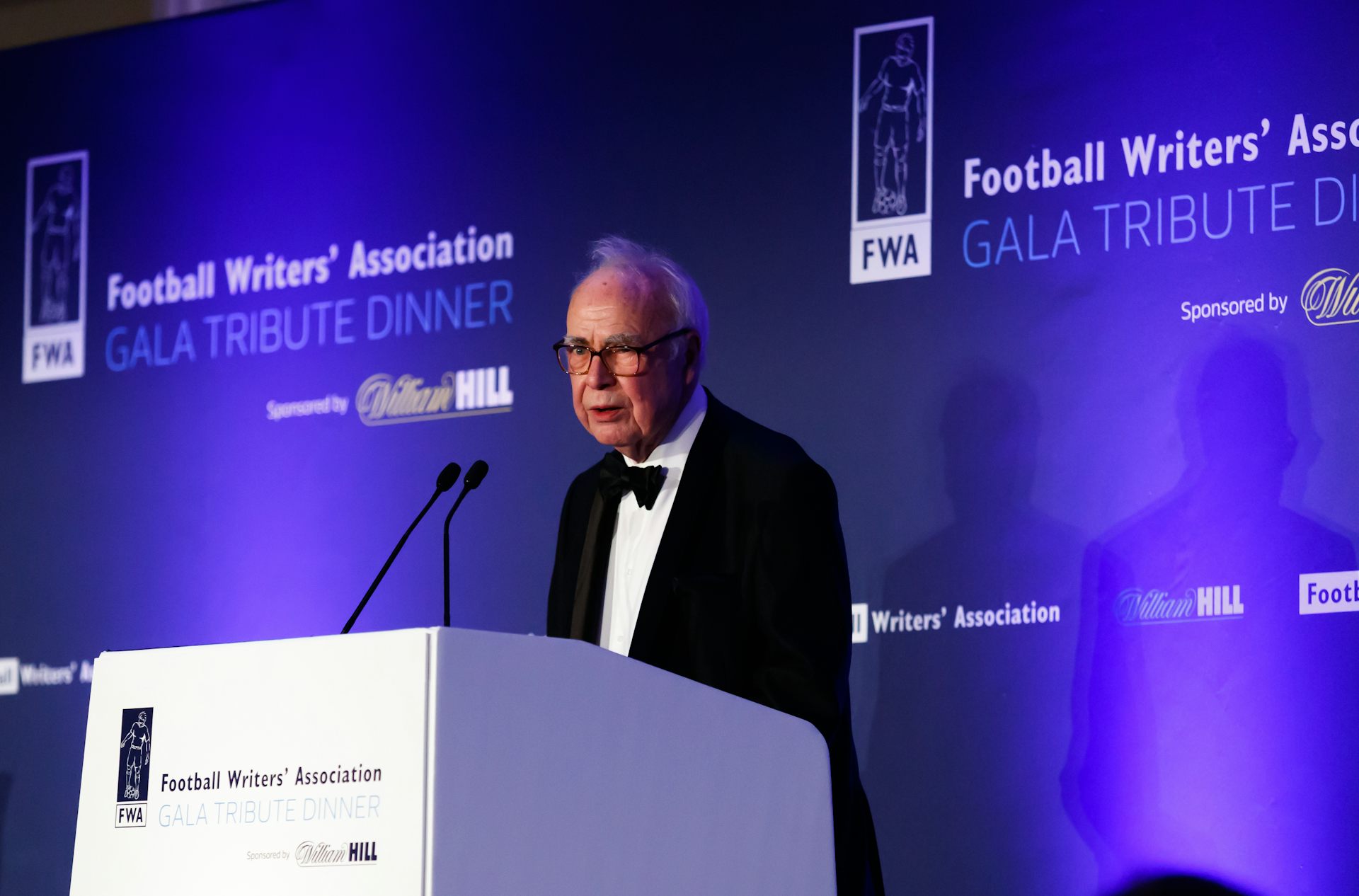 Hugh McIlvanney: sportswriter who went beyond the game to seek a higher ...