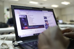 What Is The Difference Between Information Technology And Computer 