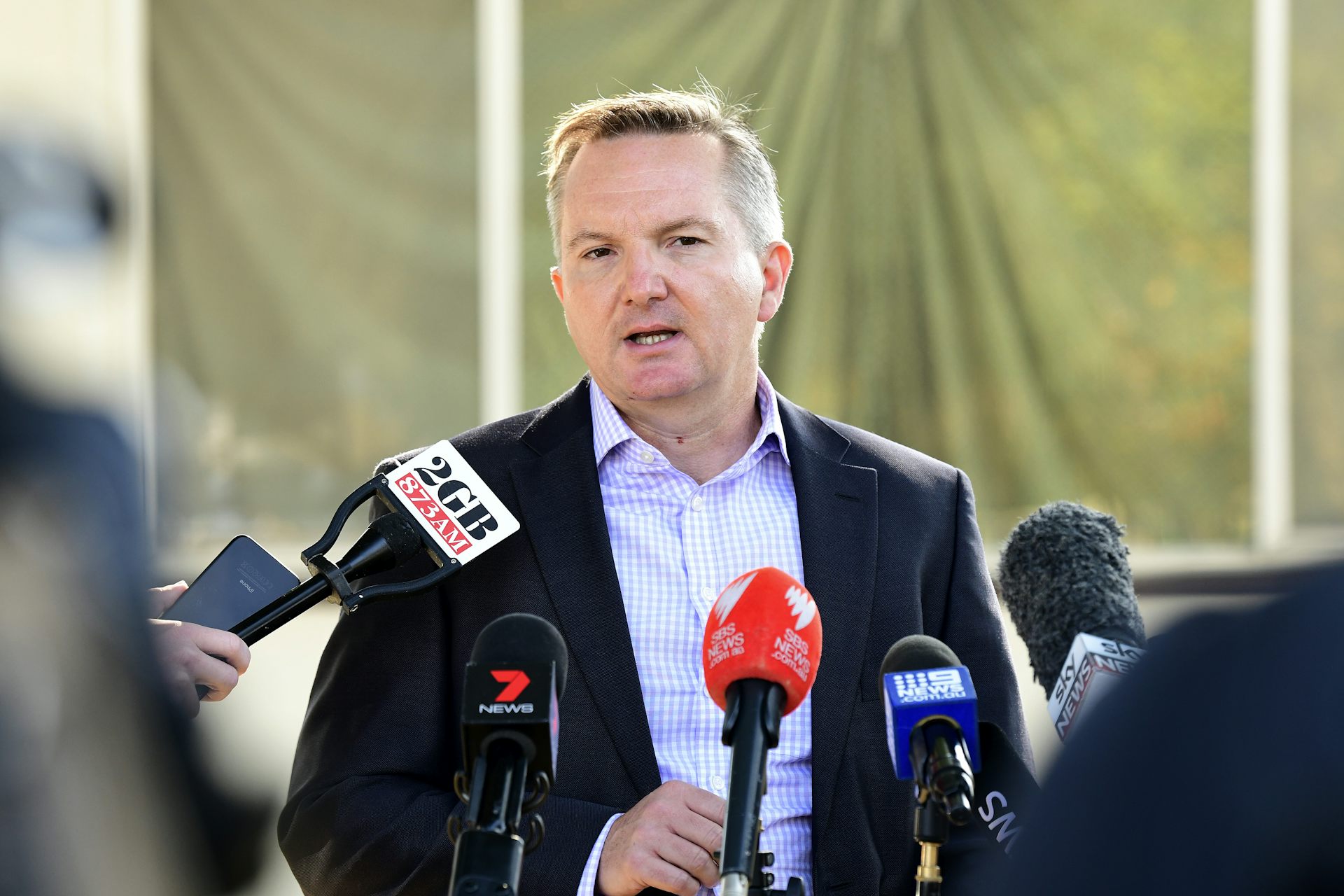 Bowen carries baggage into Labor leadership contest