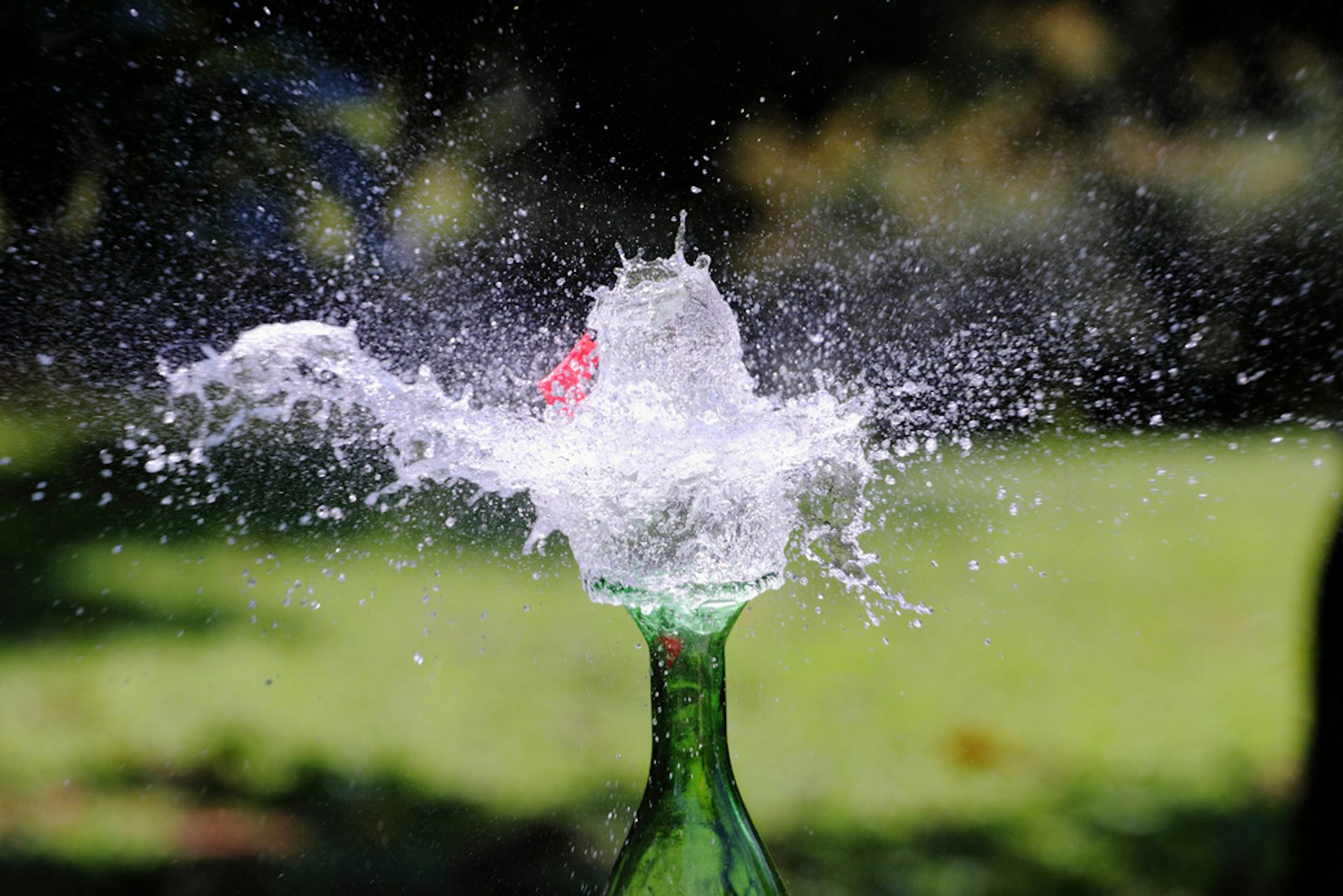 Exploding herpes virus blasts DNA into human cells