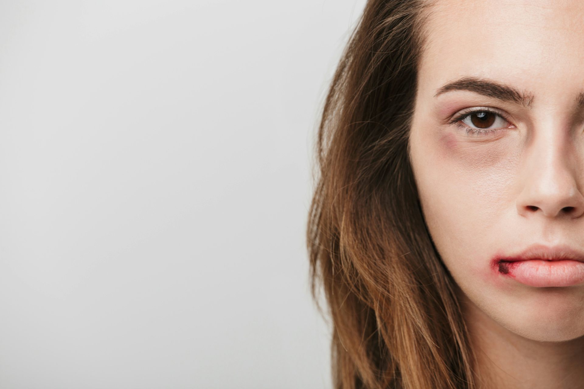 Dossier : Violences faites aux femmes