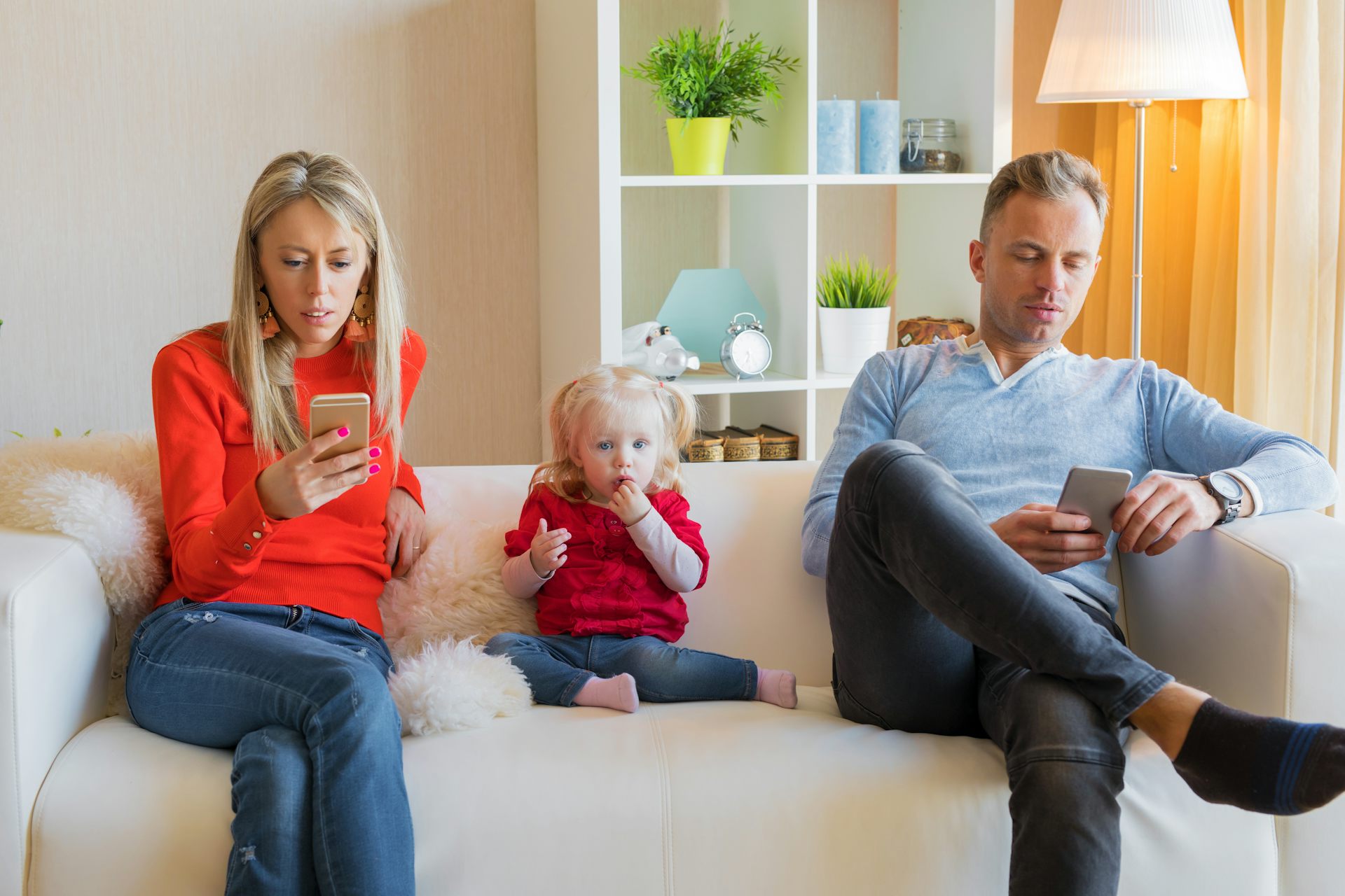 'Technoference': why we should be worried about parents' screen time