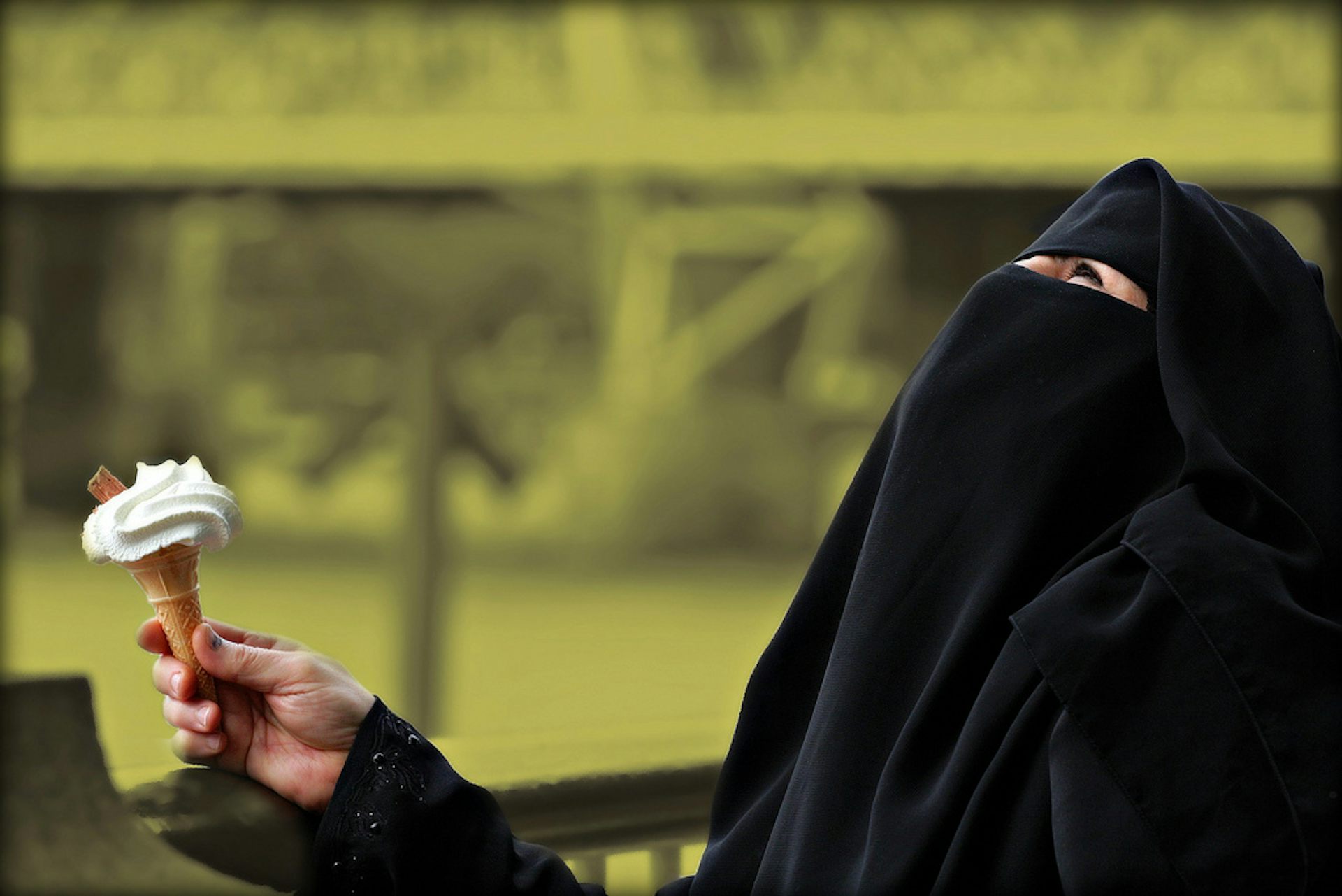 Britain does not need a French-style burqa ban