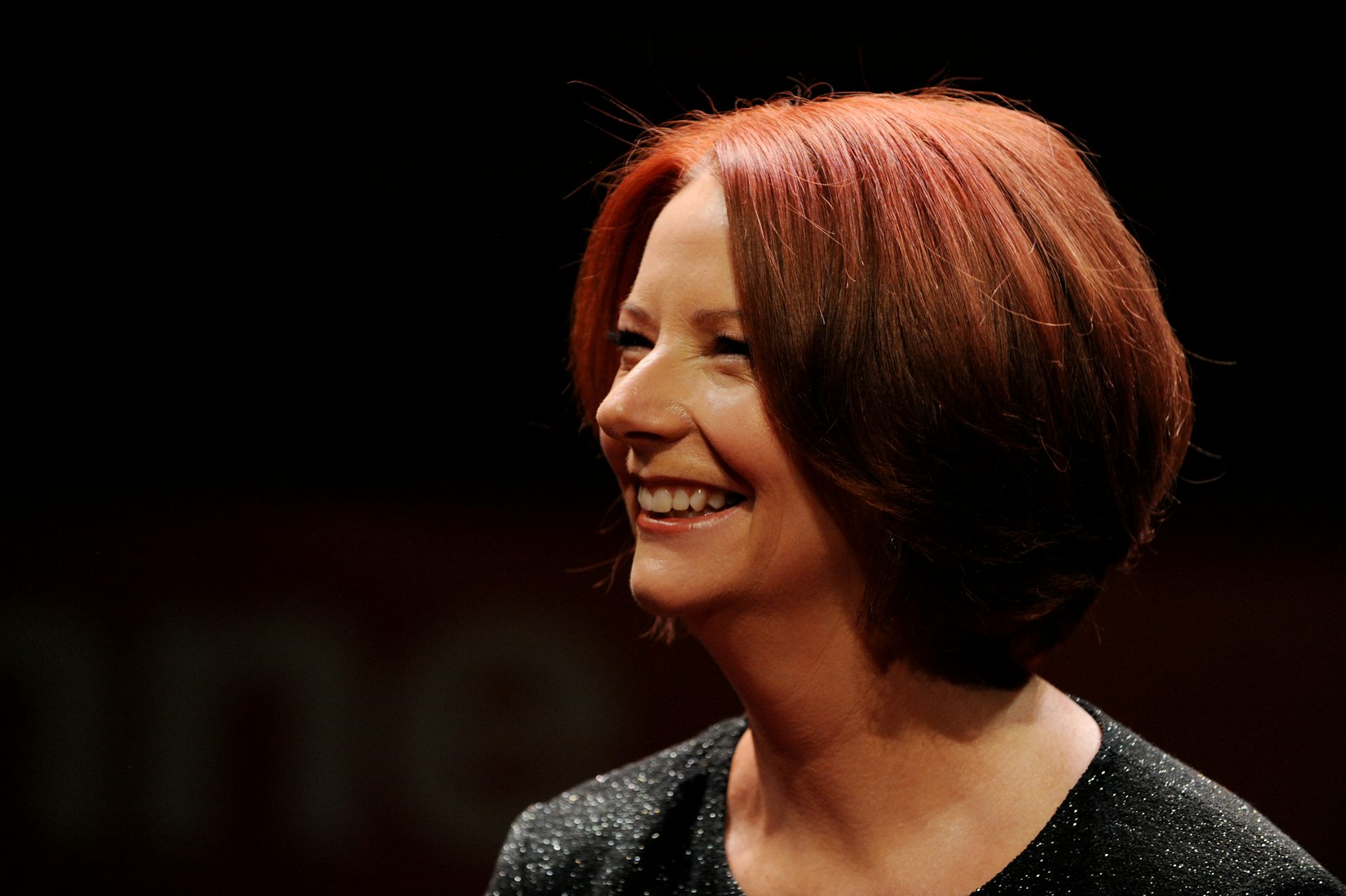 Gillard gets a hero's welcome as the party marches on
