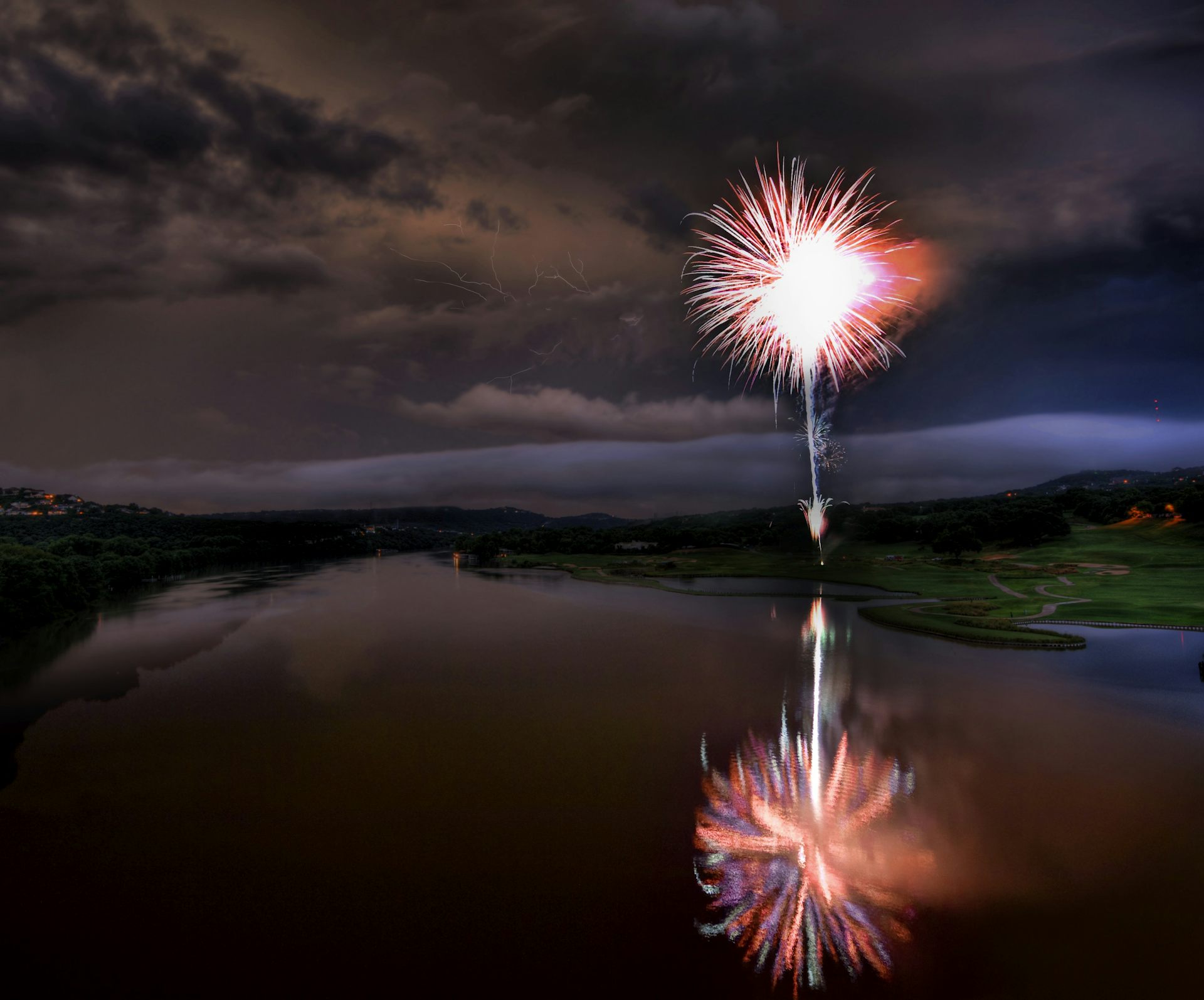 Explainer: the science of fireworks