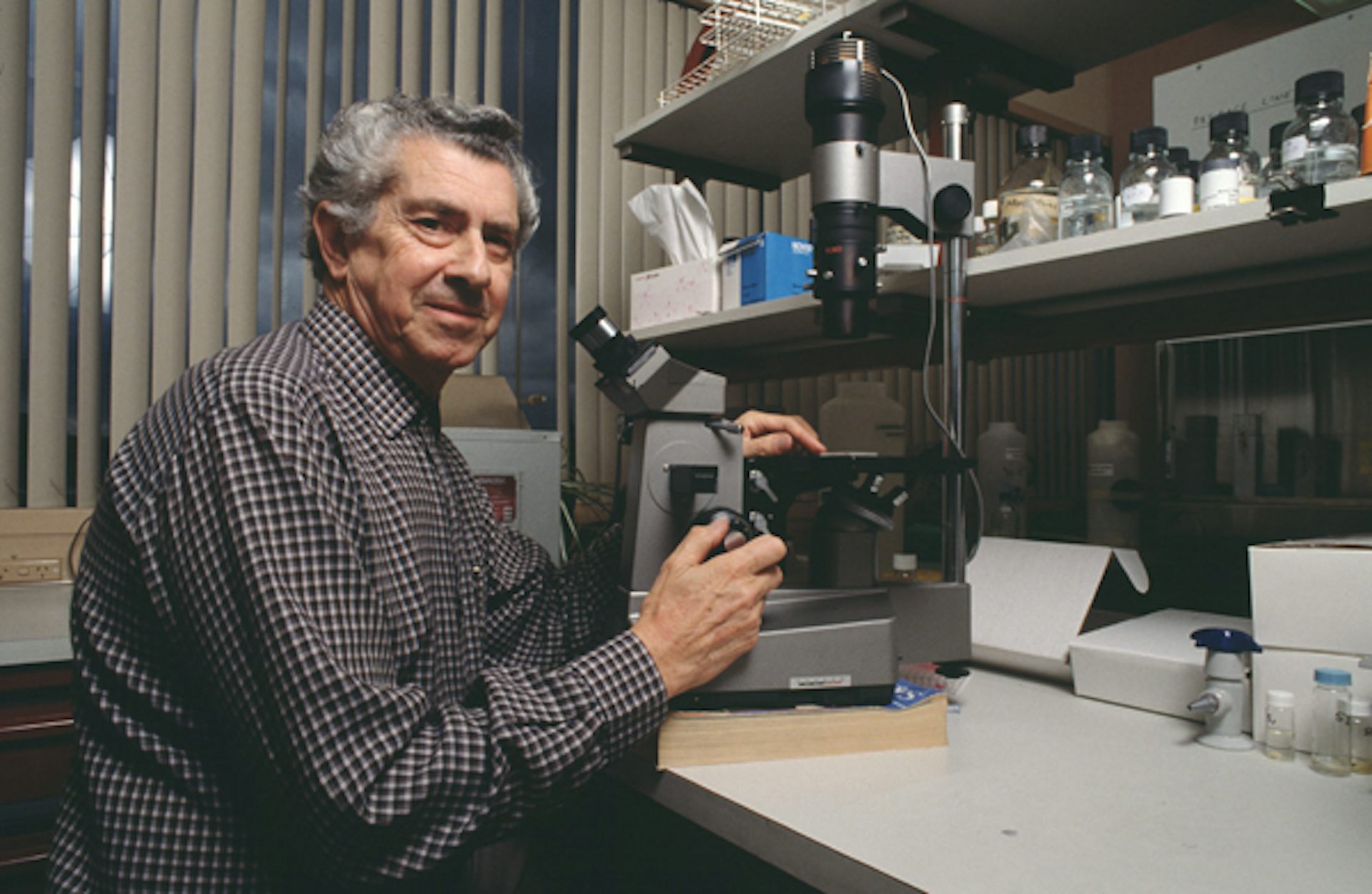 Gus Nossal: It's Australian Jacques Miller's turn for a Nobel Prize