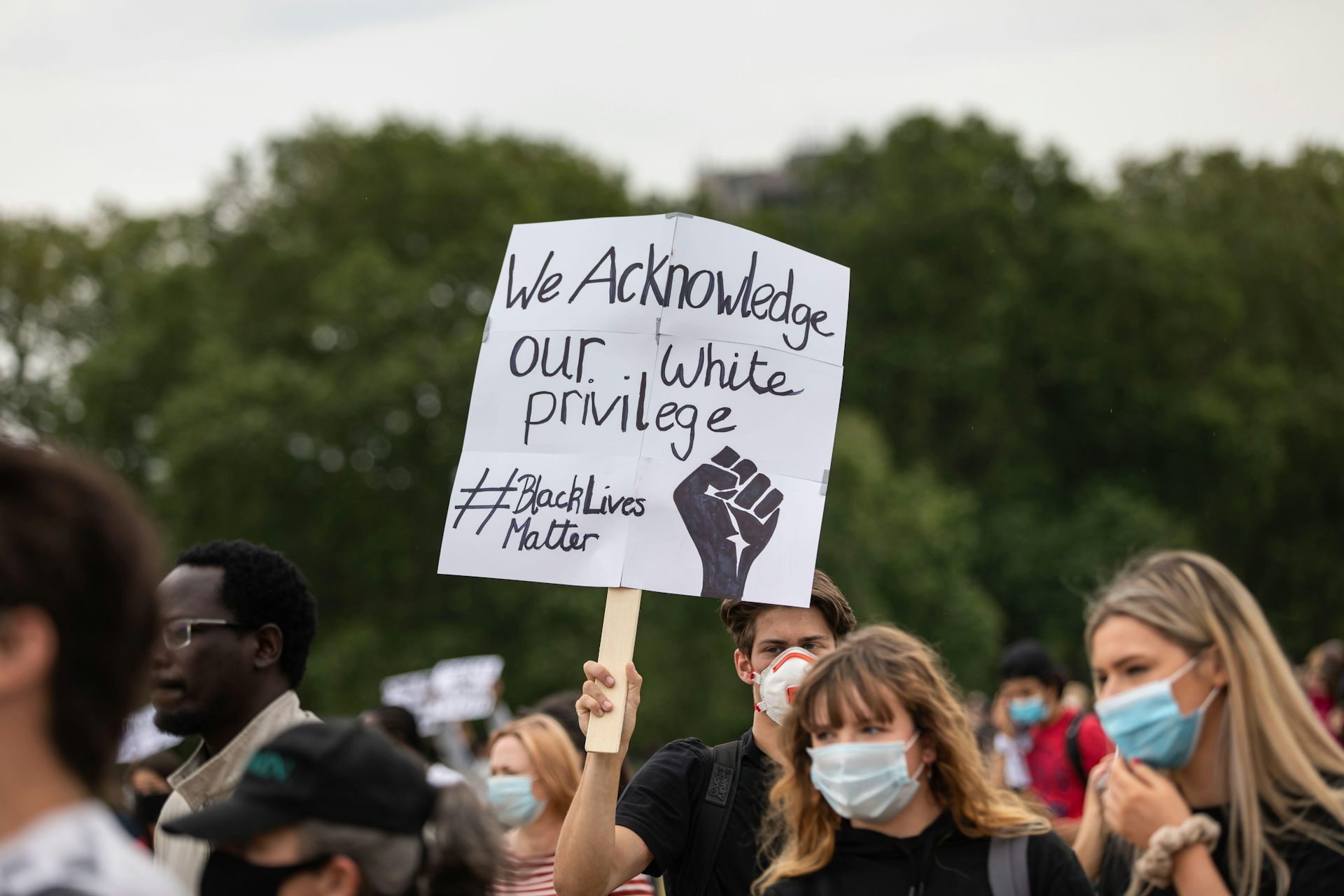 Learning about white privilege isn't harmful to white working class ...