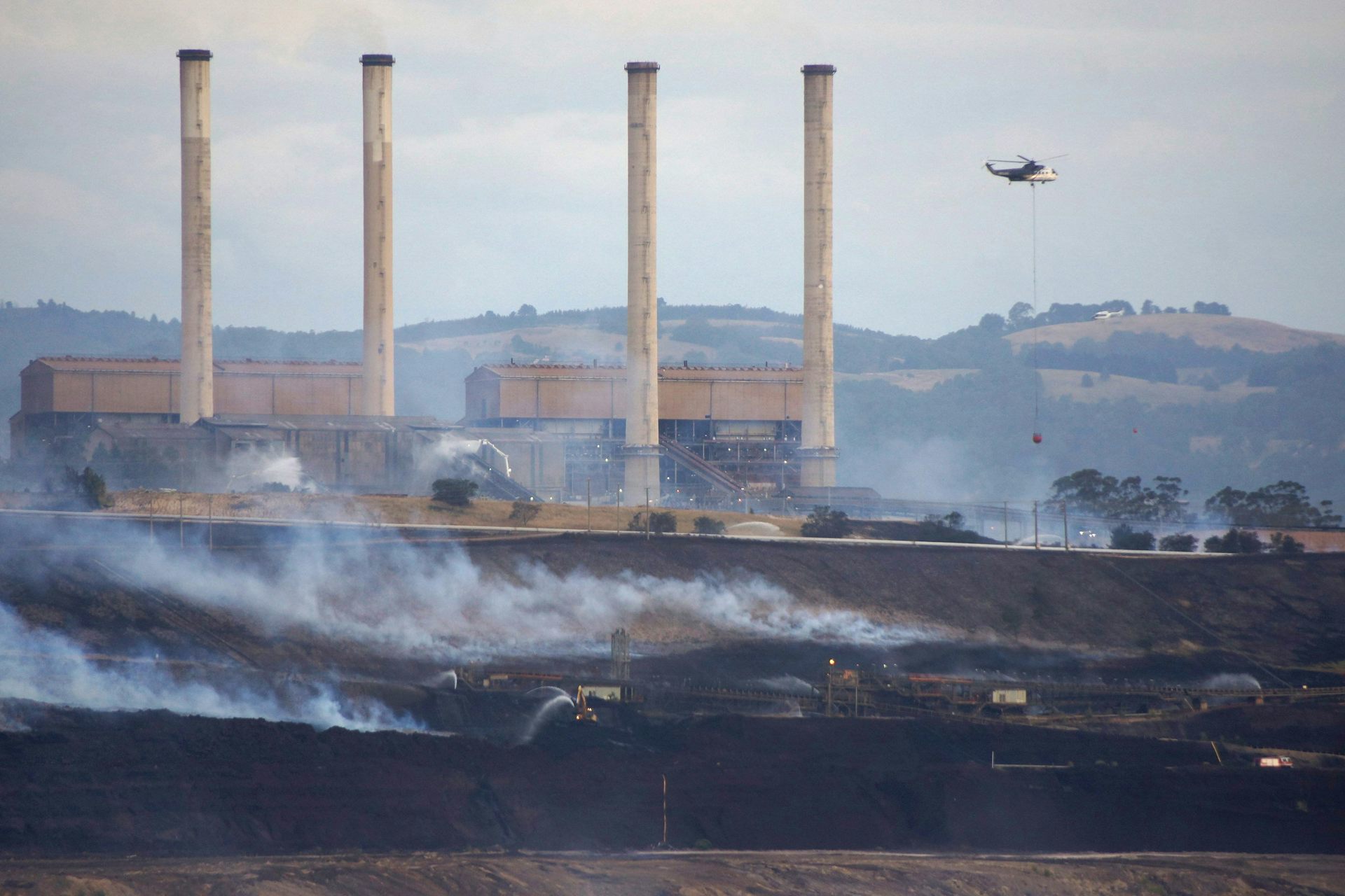 Victoria’s coal fire poses a rare challenge for firefighting