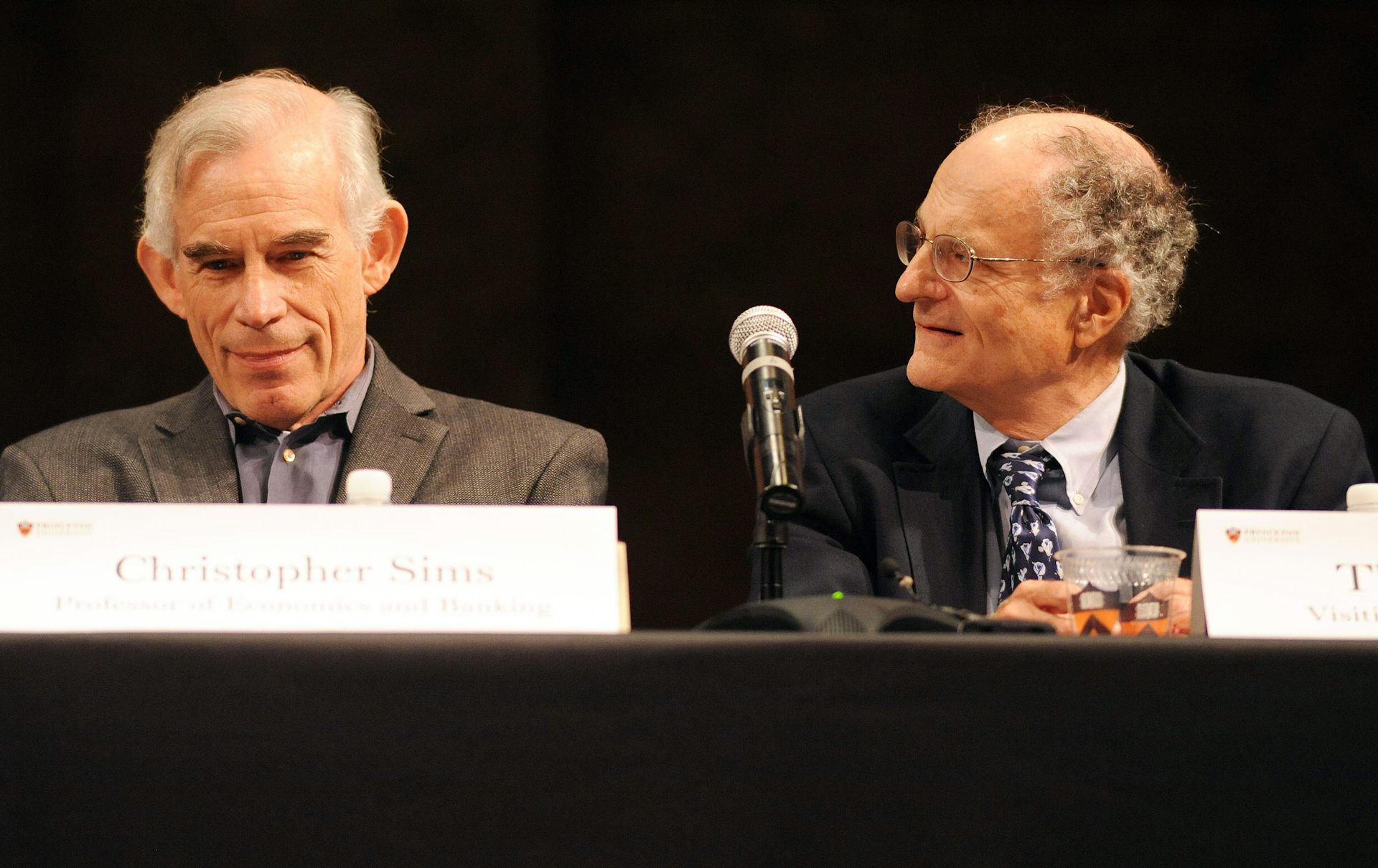US economists win Nobel Prize for cause and effect theories