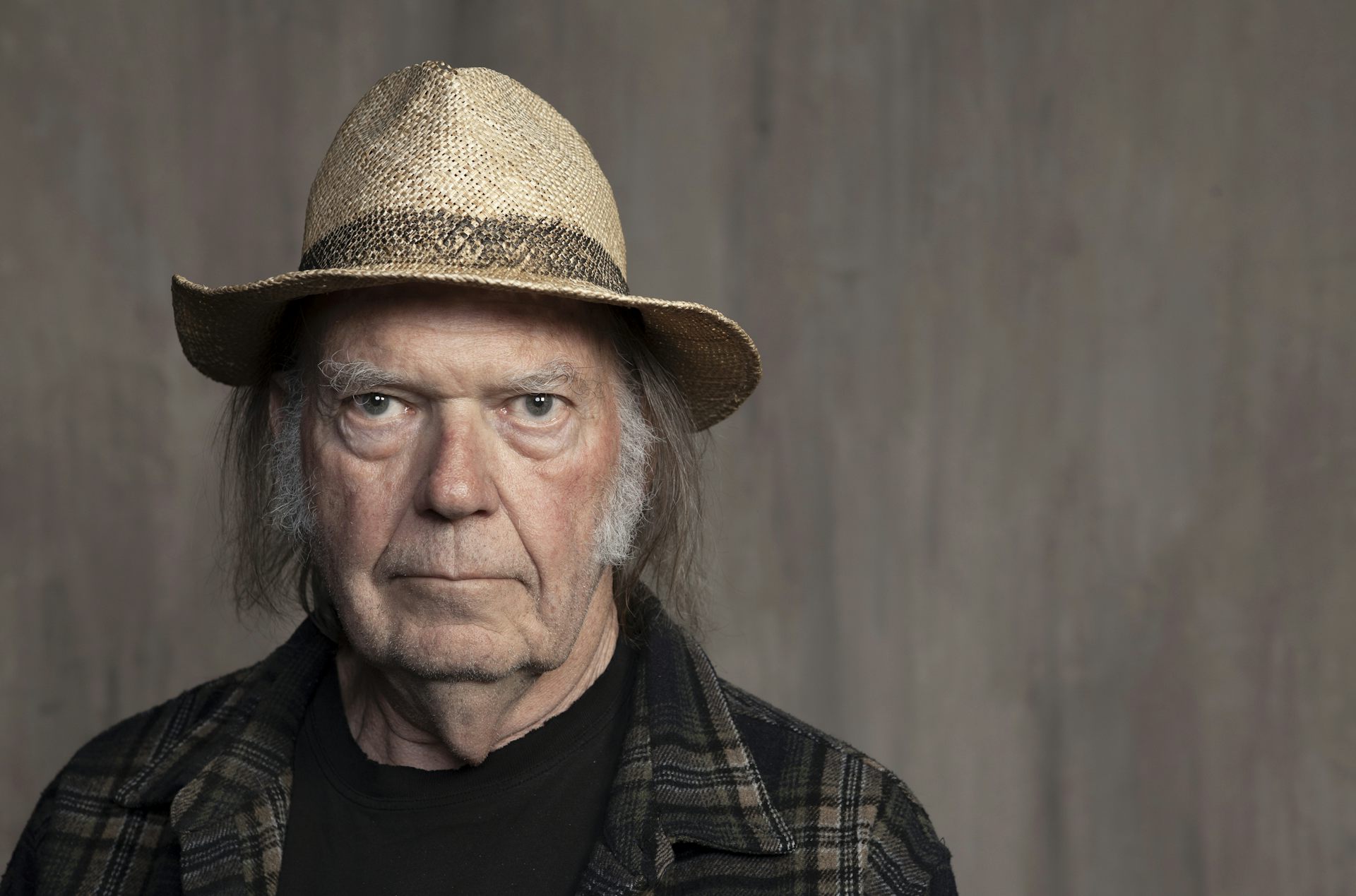 Neil Young’s ultimatum to Spotify shows streaming platforms are now a ...