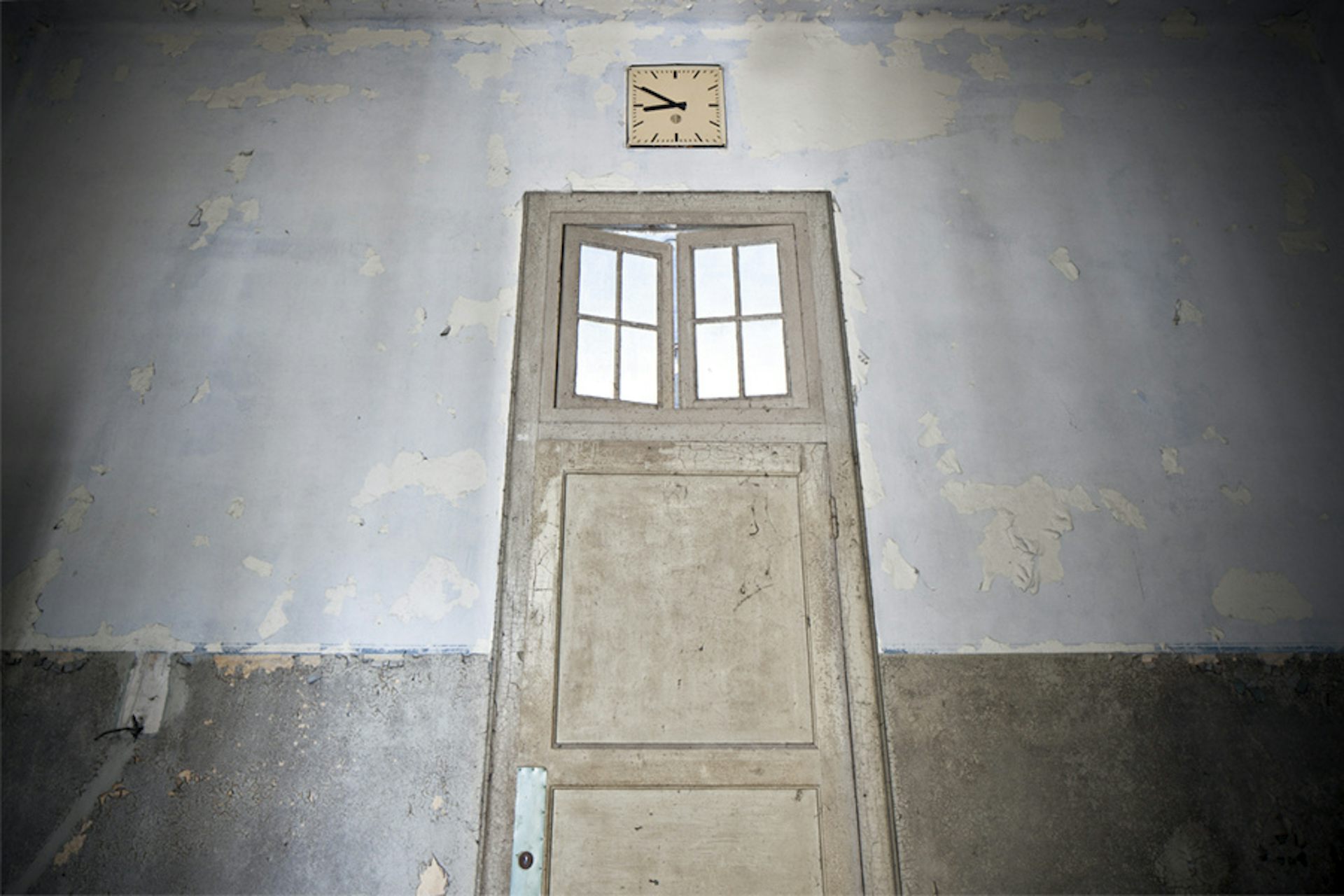 Fact and fiction reveal how bleak life can be on a mental health ward