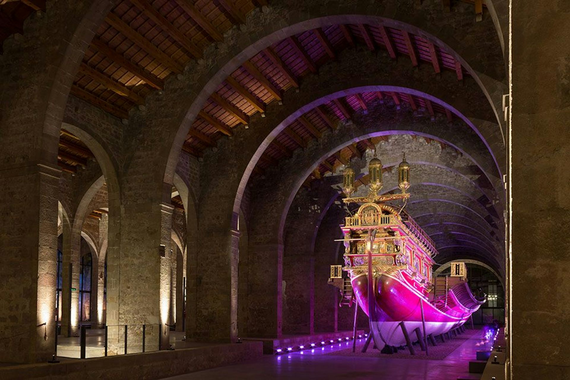 Construir para la guerra, decorar para la gloria: La galera 'Real' de ...