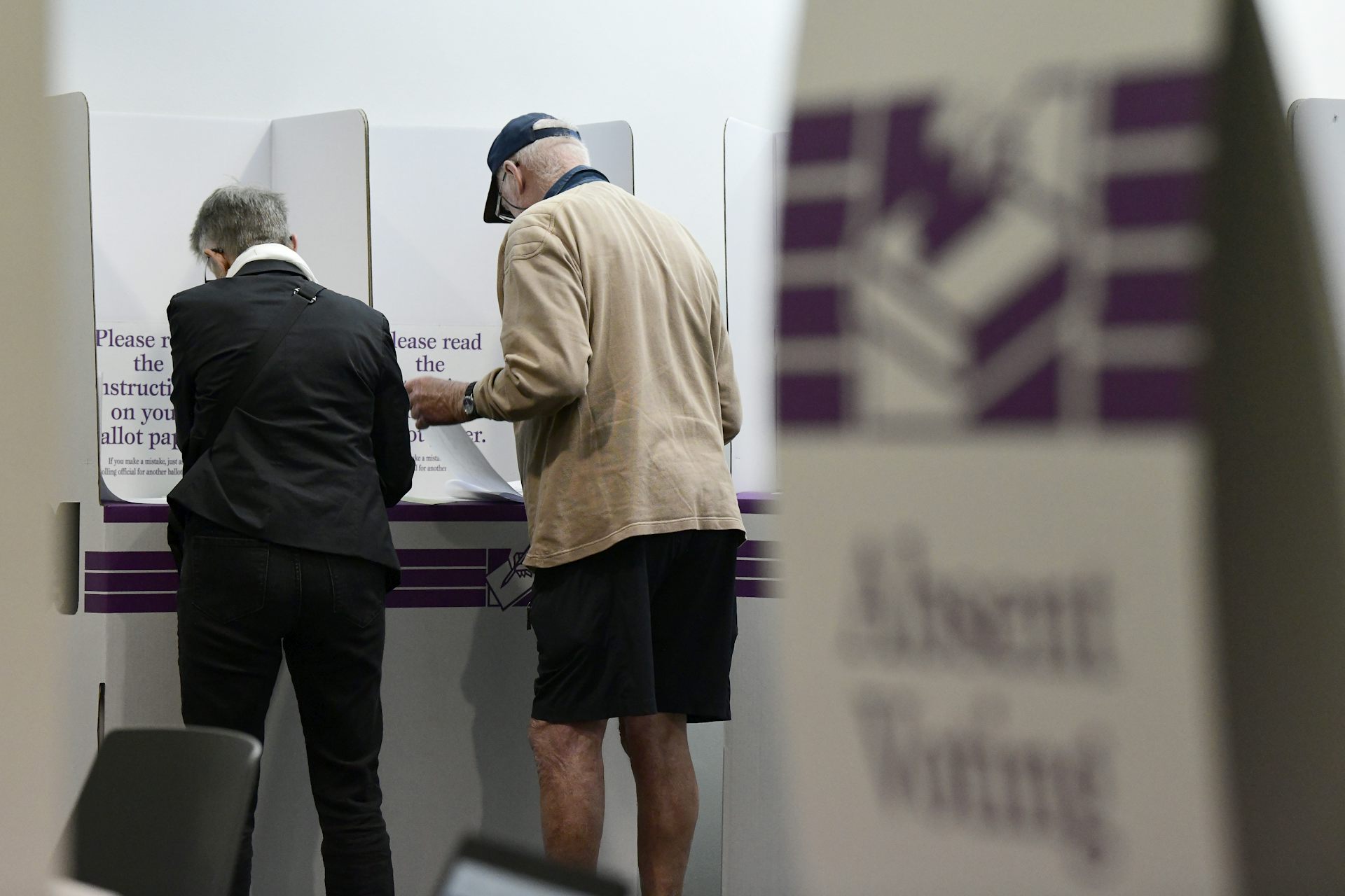 Don’t bring COVID home on election day. Plan your vote to stay safe