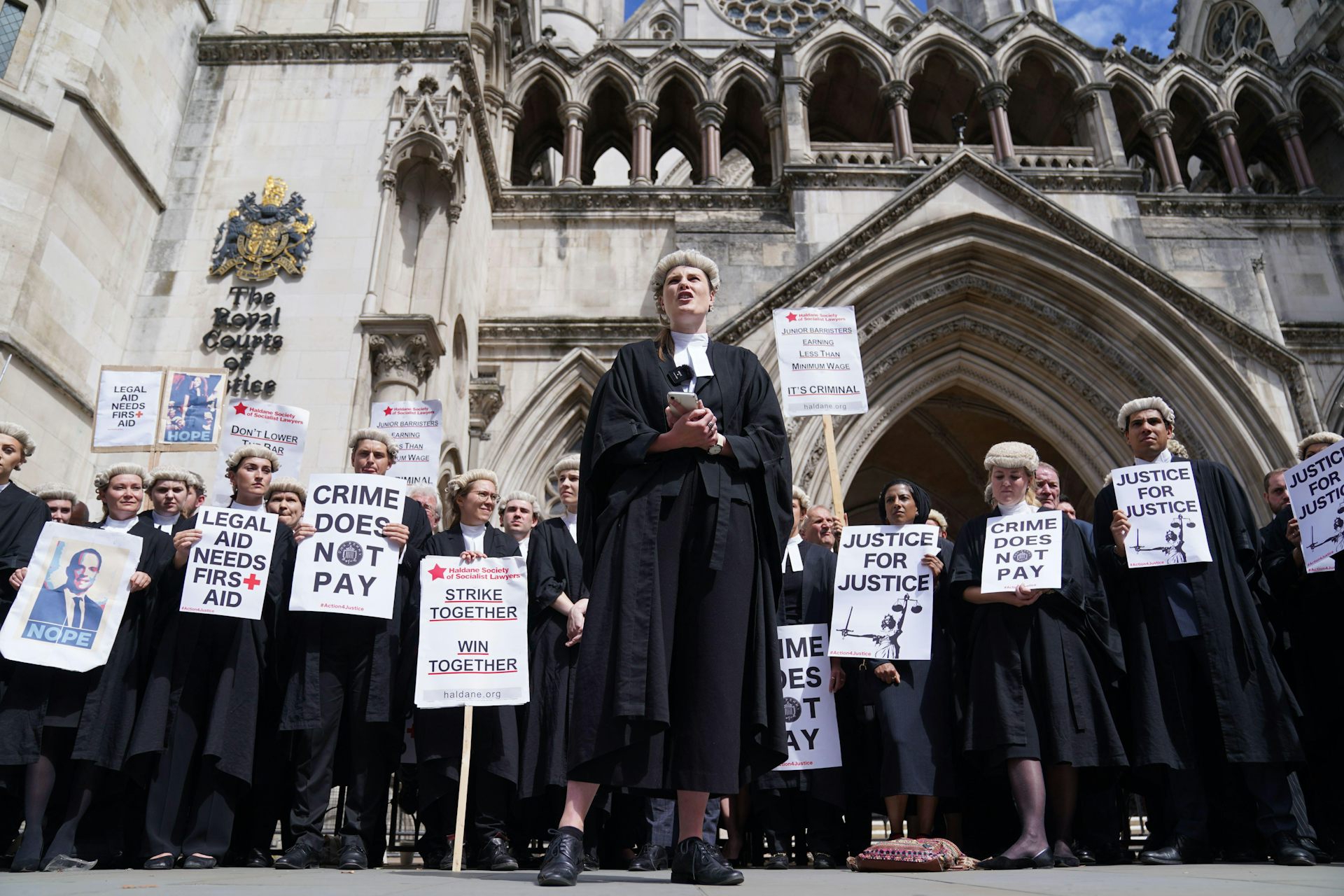 Criminal barrister strike is no surprise – their pay can start at less ...