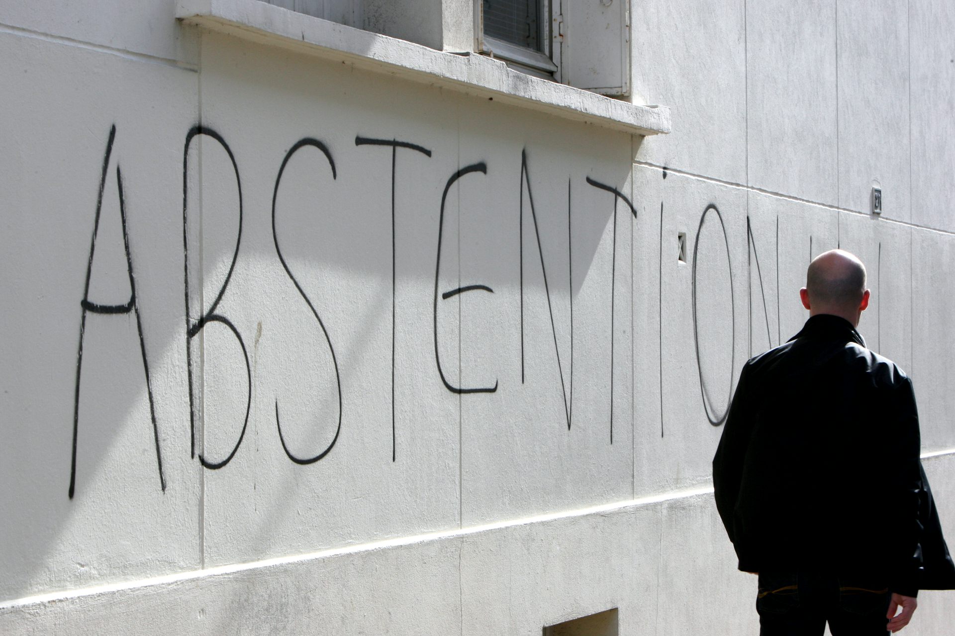 Face à l’abstention, comment mieux représenter et impliquer les ...