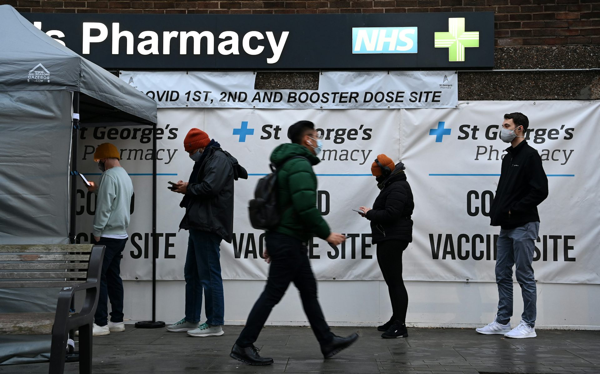 COVID vaccines: should people under 50 in the UK be offered a fourth dose?