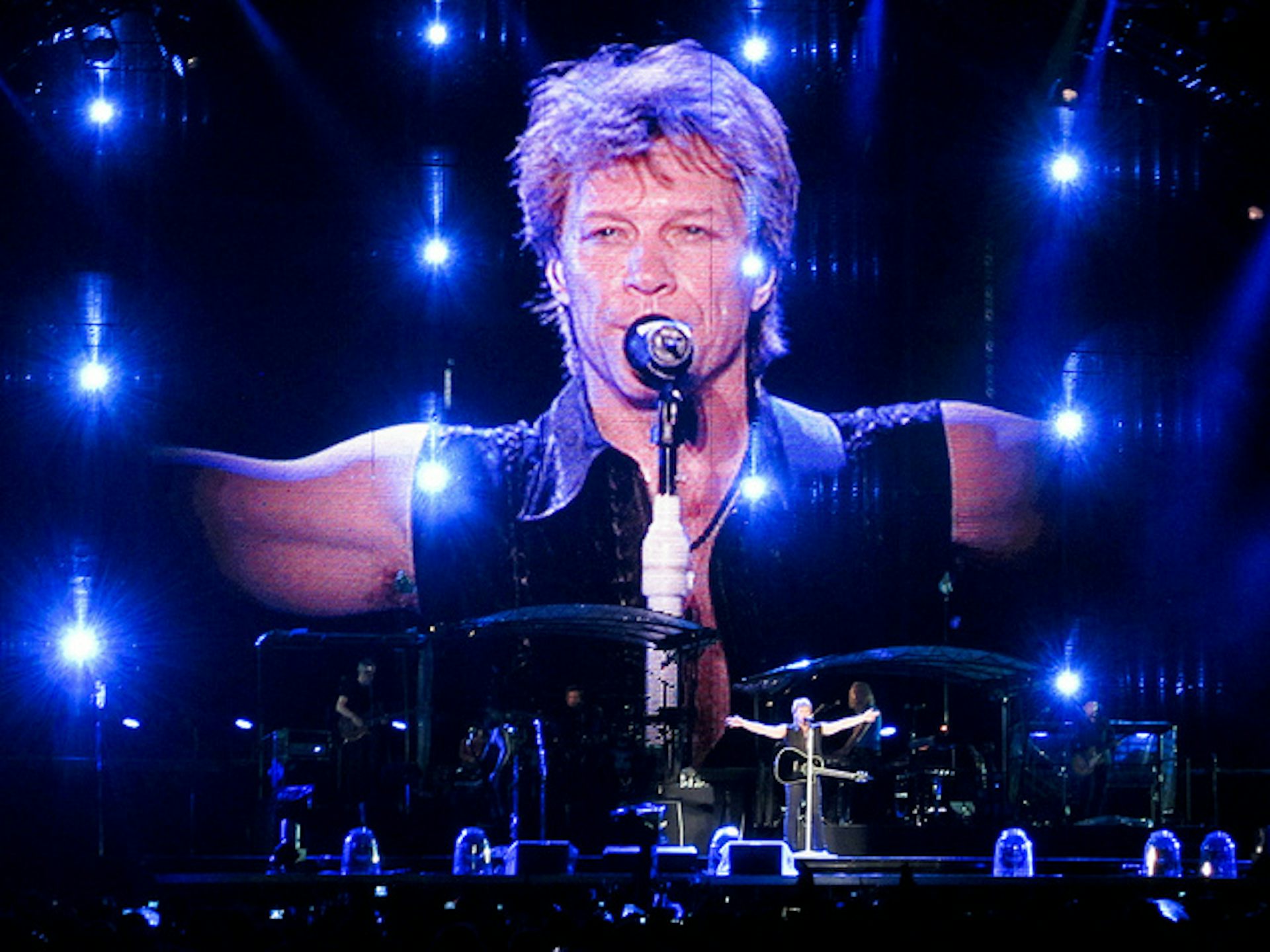 Coming to an arena near you – economists, the new rock stars