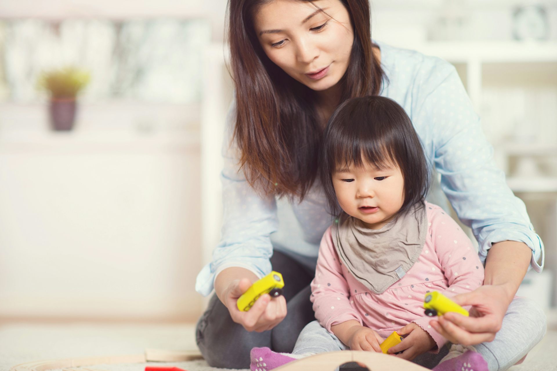 Parler aux bébés, une clé dans le développement du langage