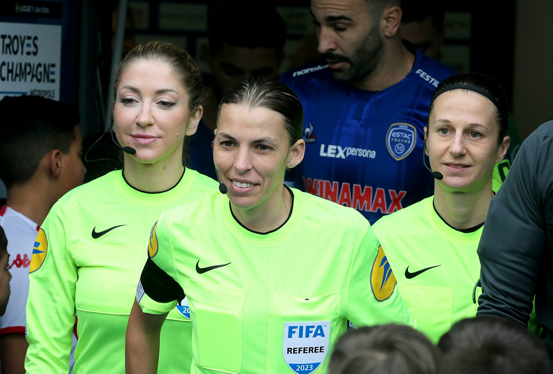Où (en) sont les femmes arbitres de football en France