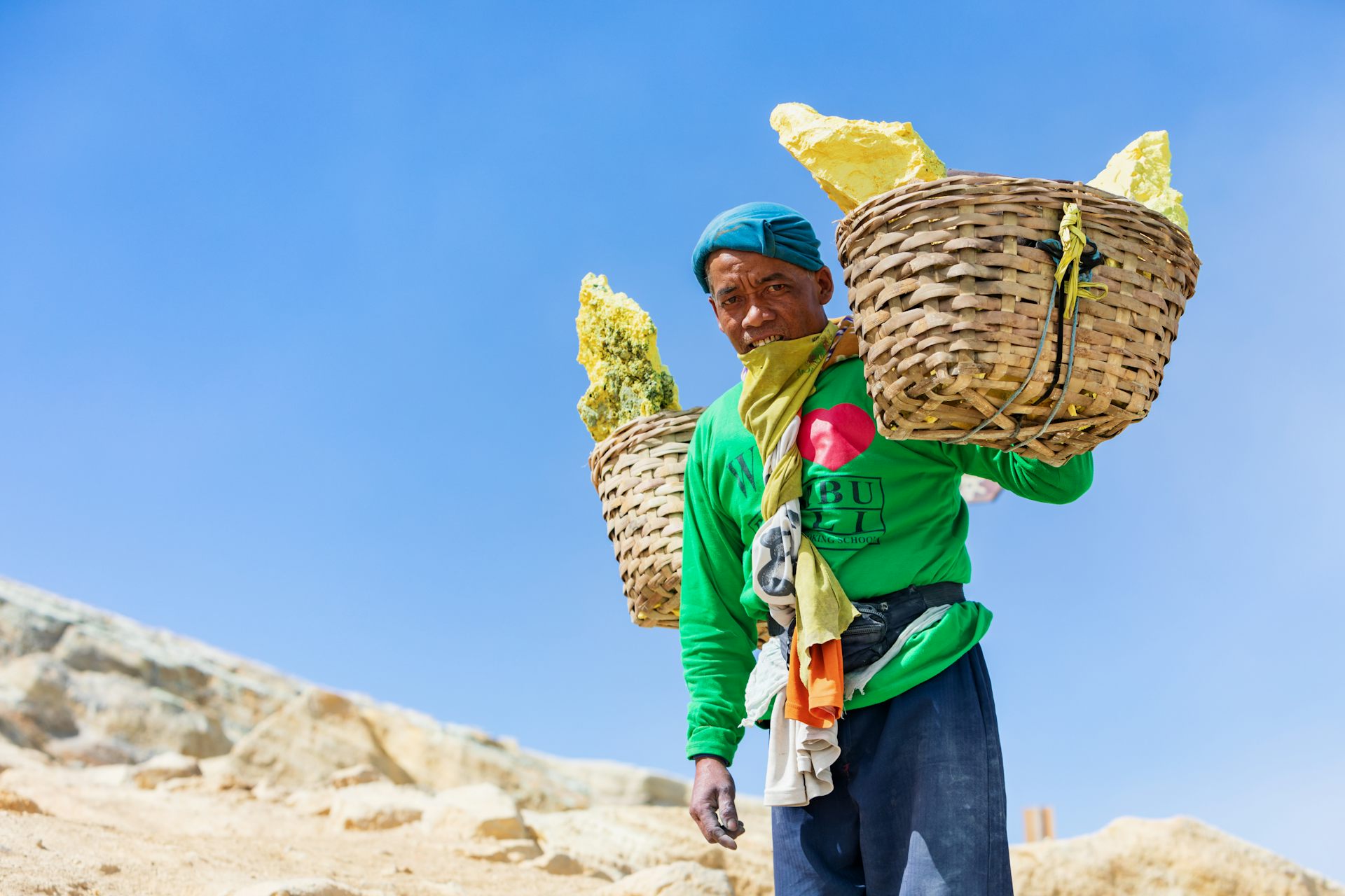 Mengapa pekerja informal kerap luput dari BPJS Ketenagakerjaan? Ini ...