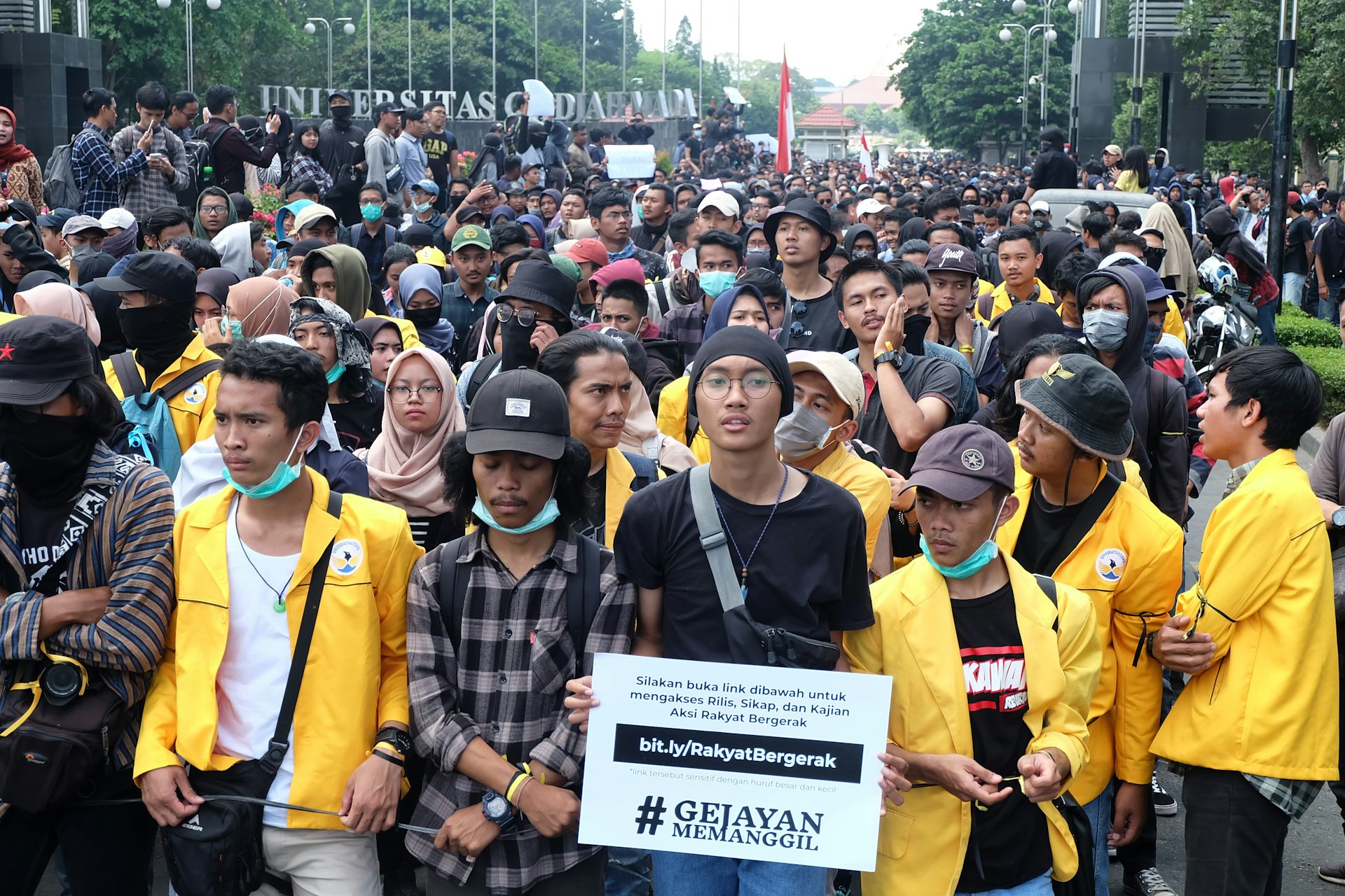 Riset: hubungan antara kurikulum universitas dan motivasi mengikuti ...