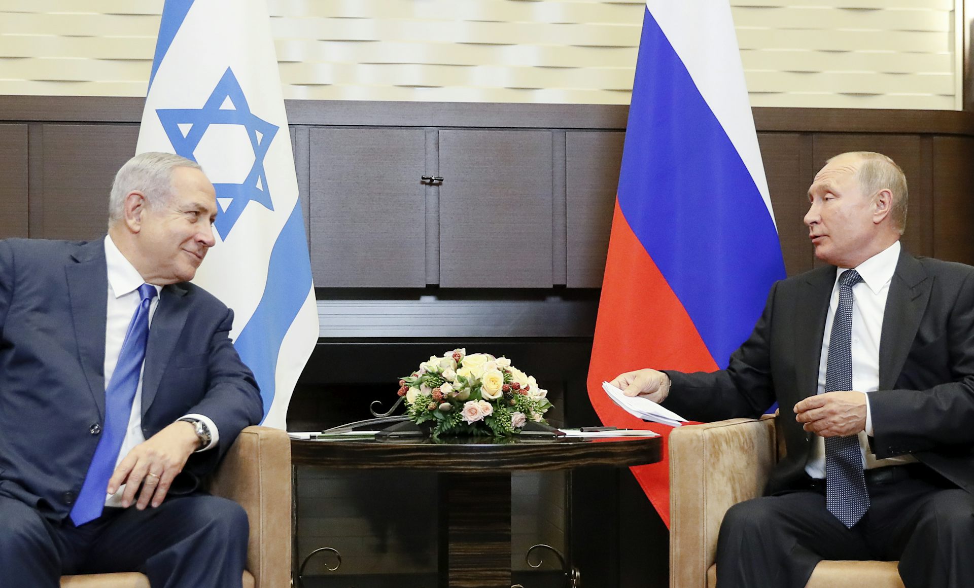 The Israel-Hamas war benefits Russia, but so would playing peacemaker